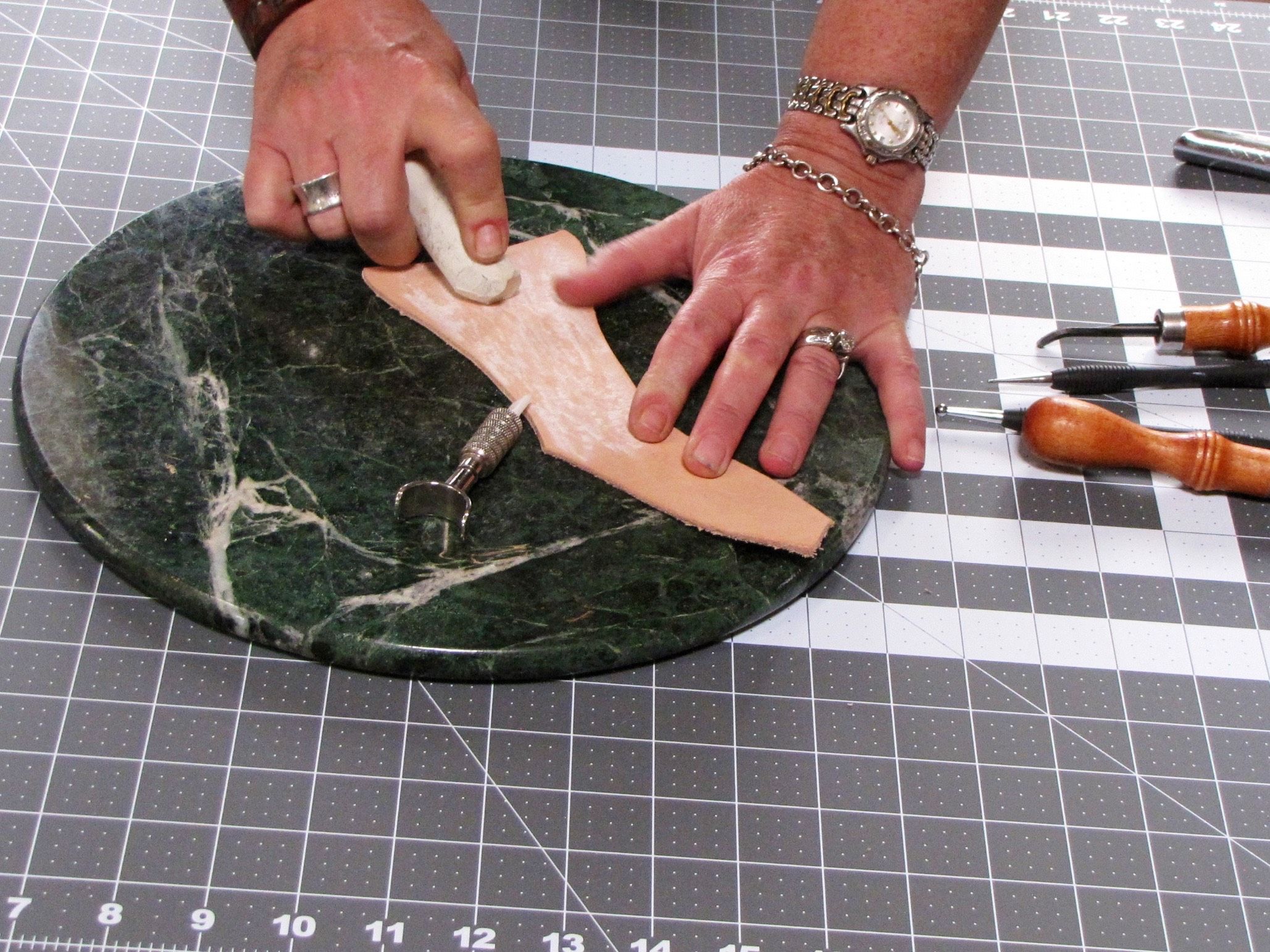 Sculpted Leather Mask Tutorial : 9 Steps (with Pictures) - Instructables