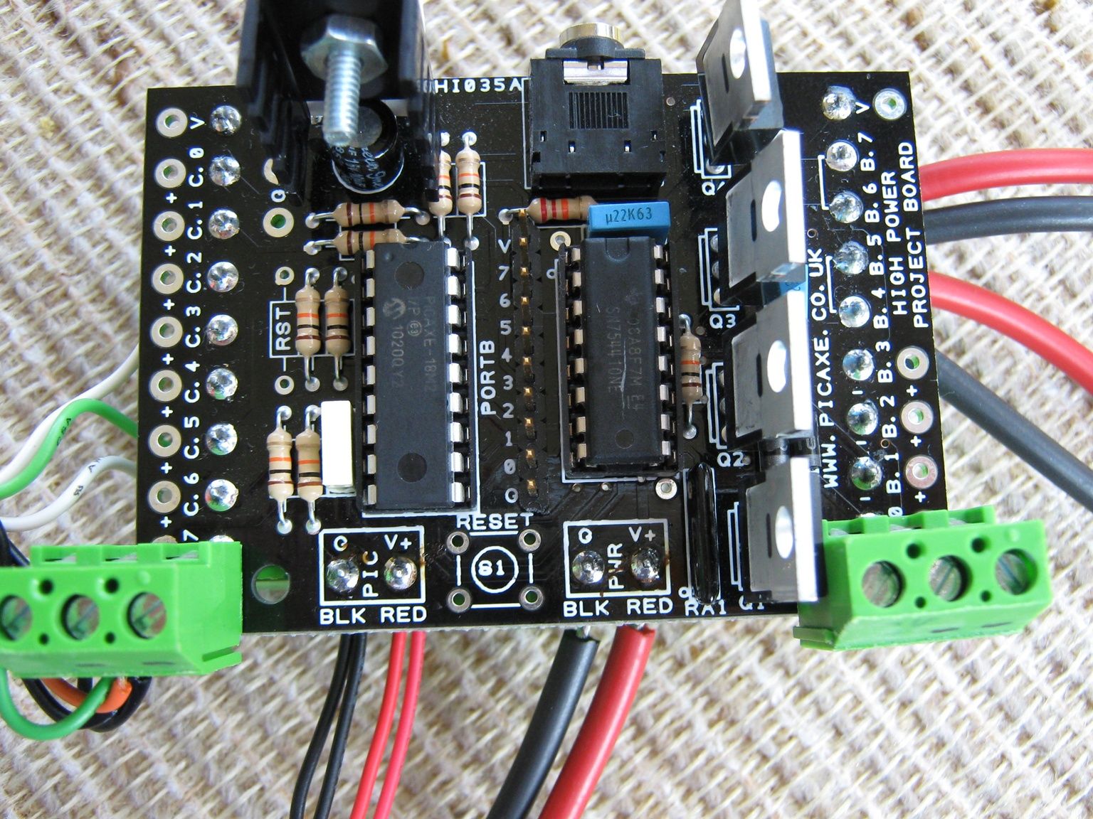 Robot 1: "Little Jimmy" Based on PICAXE-18M2 : 11 Steps - Instructables