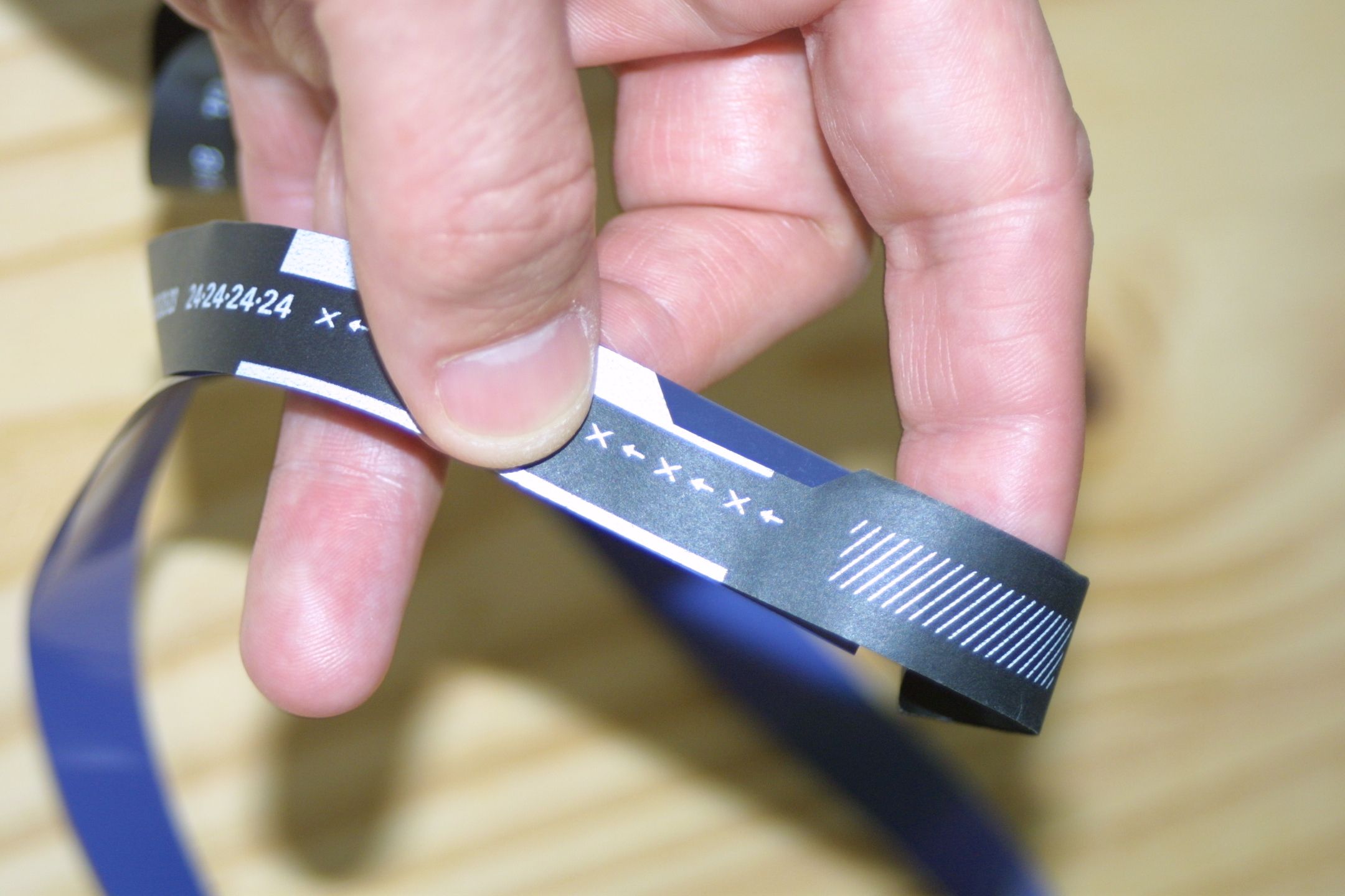 Disassemble and Reload a 110 Film Cartridge : 8 Steps (with Pictures ...