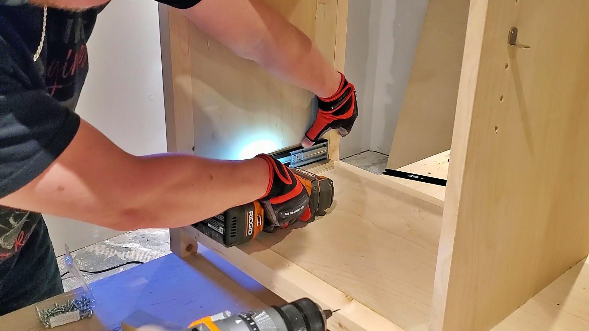 Beginners Guide to Drawers. Measure, Cut, Assemble, Mount, Finish. No ...