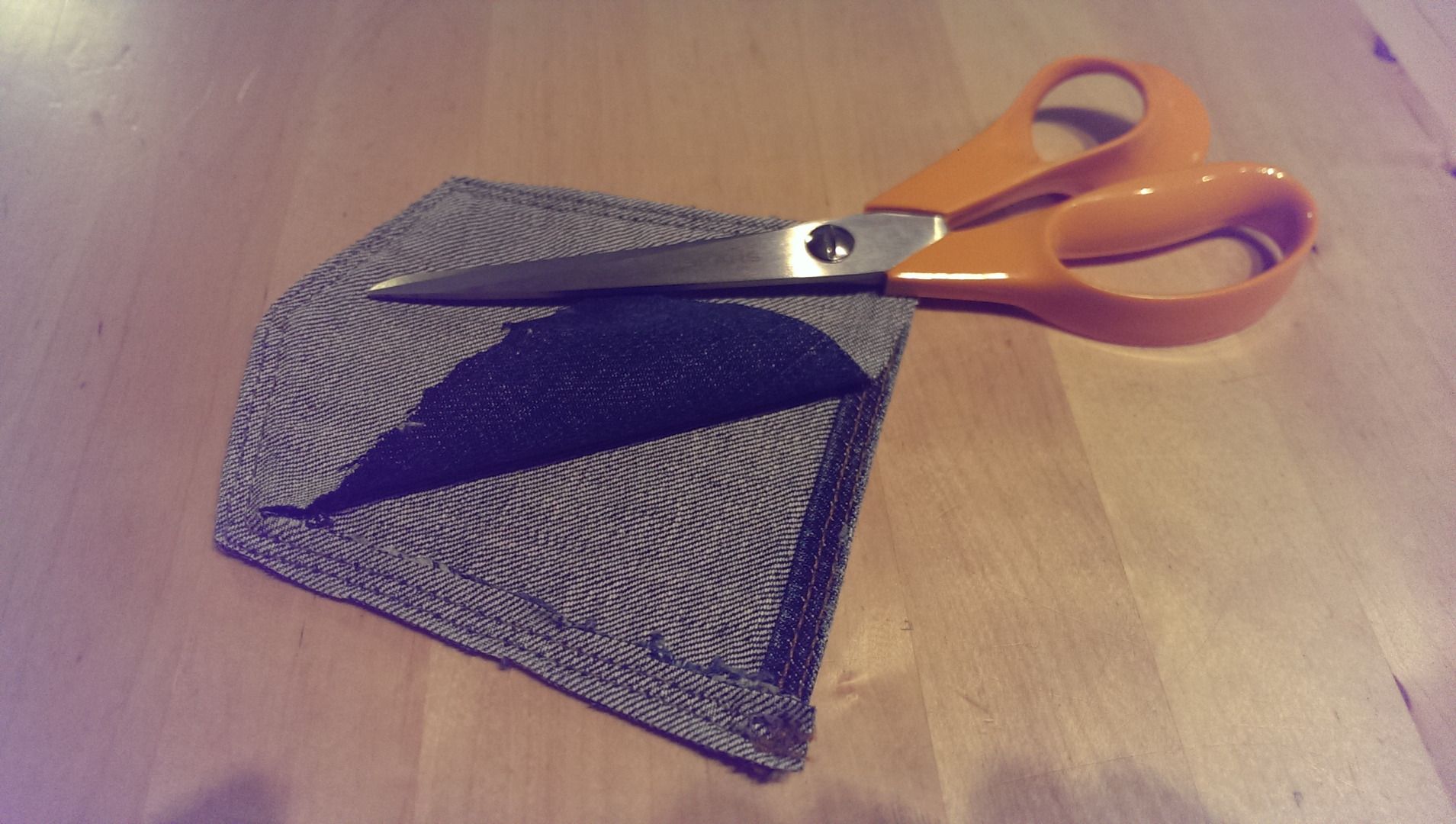 Hanging Wall Pockets From Upcycled Denim : 8 Steps - Instructables