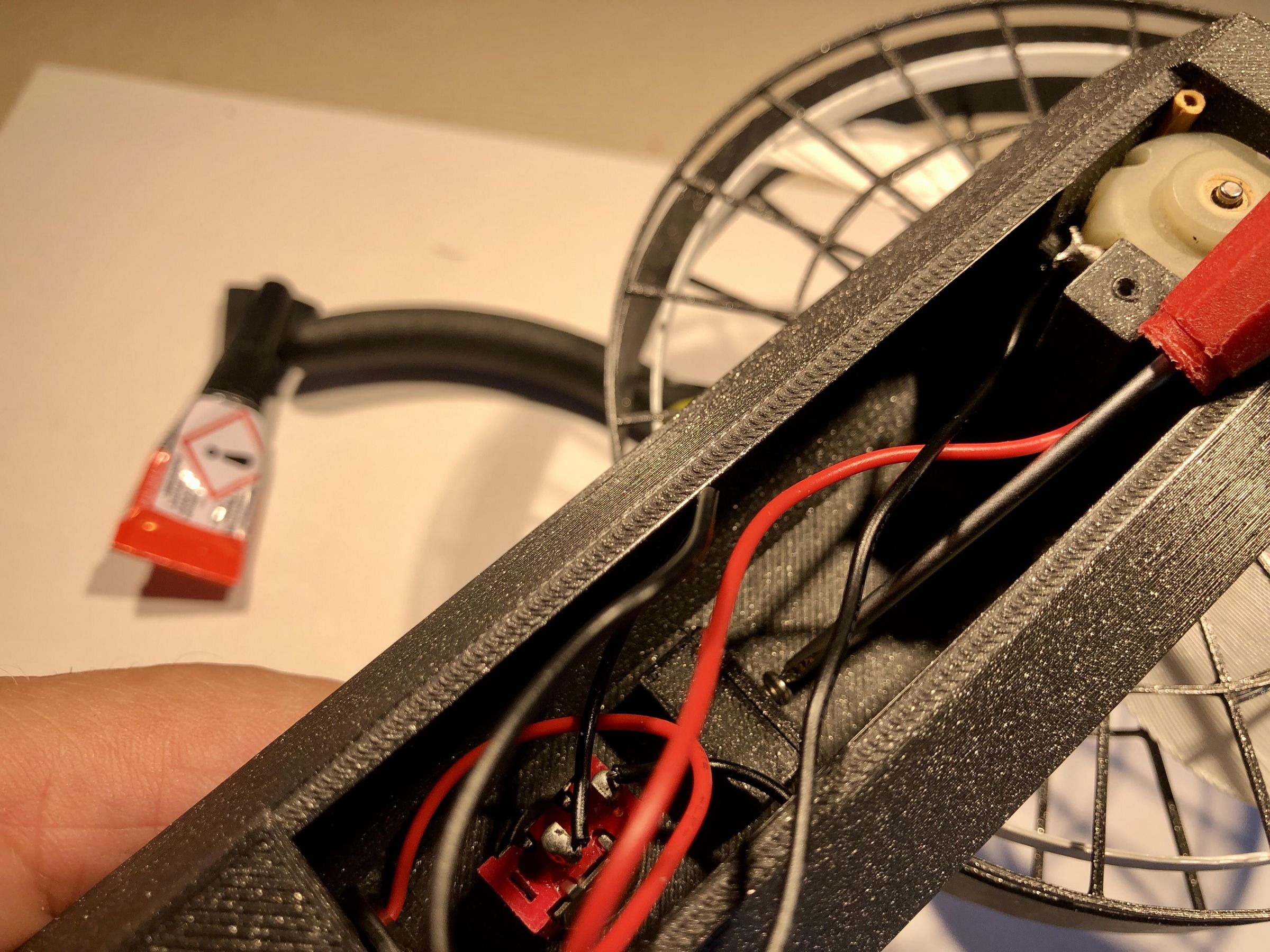 Mini Fan "Light Breeze" - Battery Powered - 3D Printed : 9 Steps (with ...
