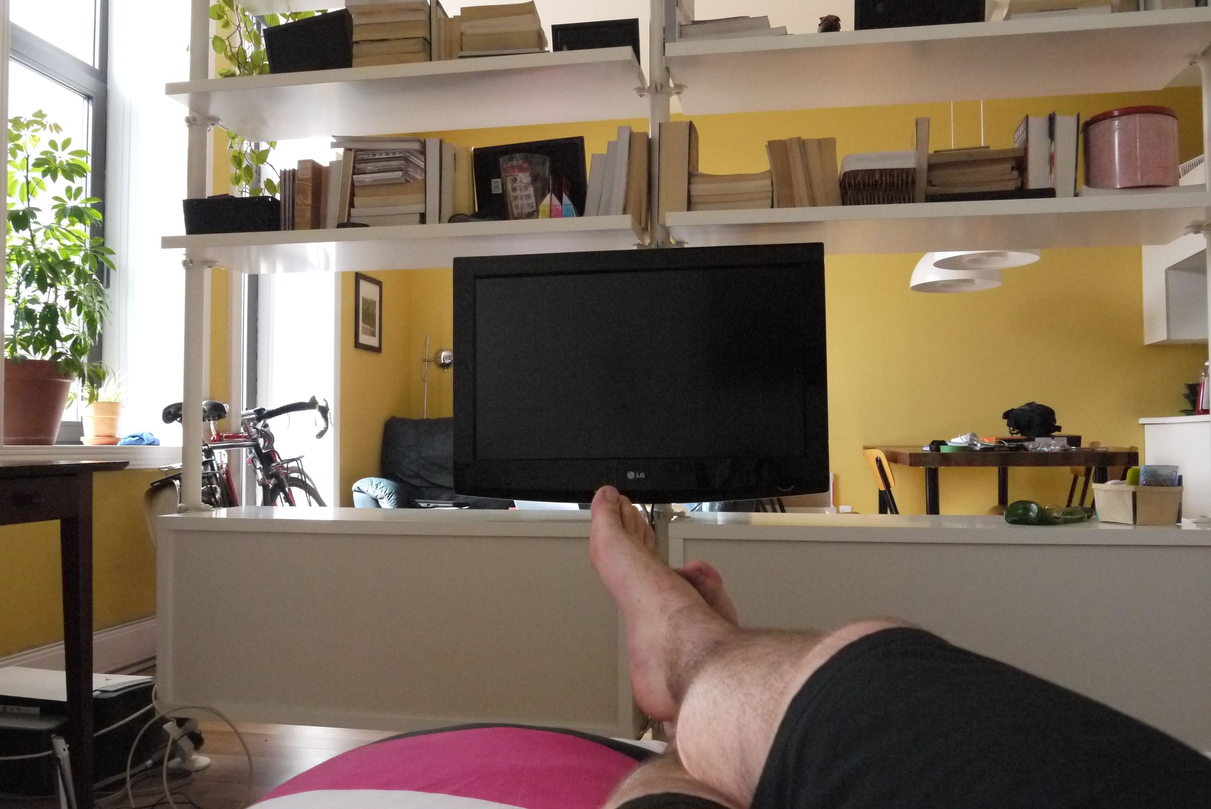 Ikea Hack - Pivot TV Mount : 5 Steps (with Pictures) - Instructables
