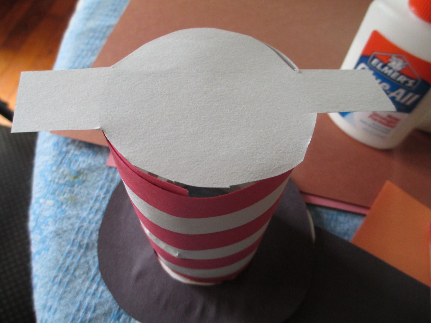 Mr. Hat Puppet : 5 Steps - Instructables