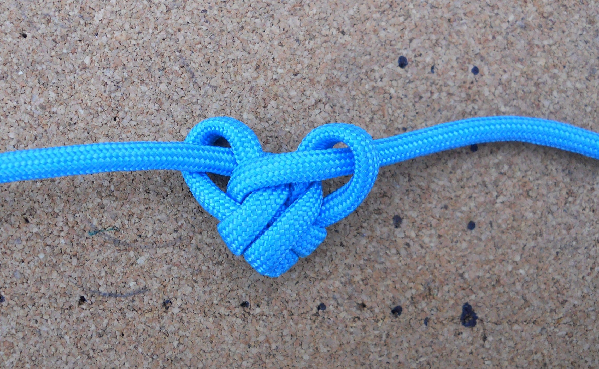 Single (para)Cord Heart Pendant : 22 Steps (with Pictures) - Instructables