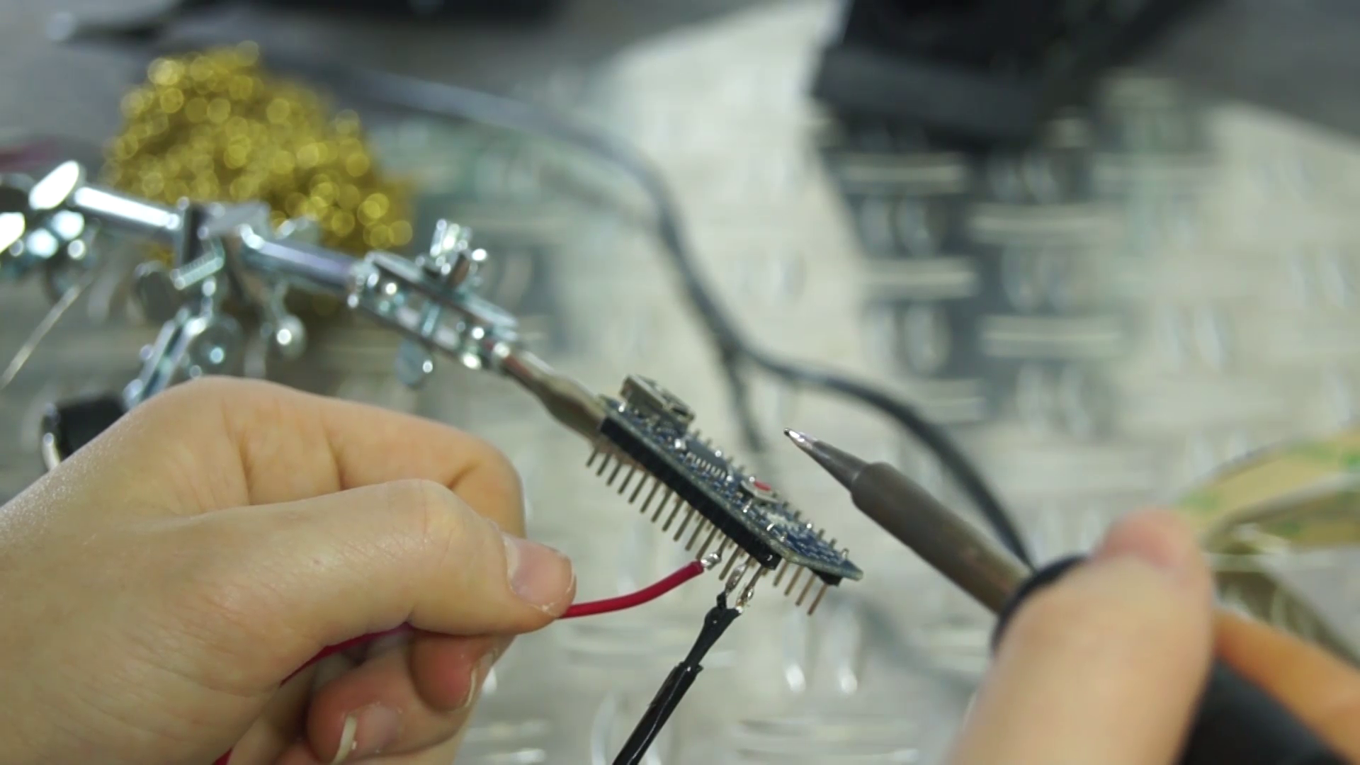 Glowing Circuit Board Lamp : 14 Steps (with Pictures) - Instructables