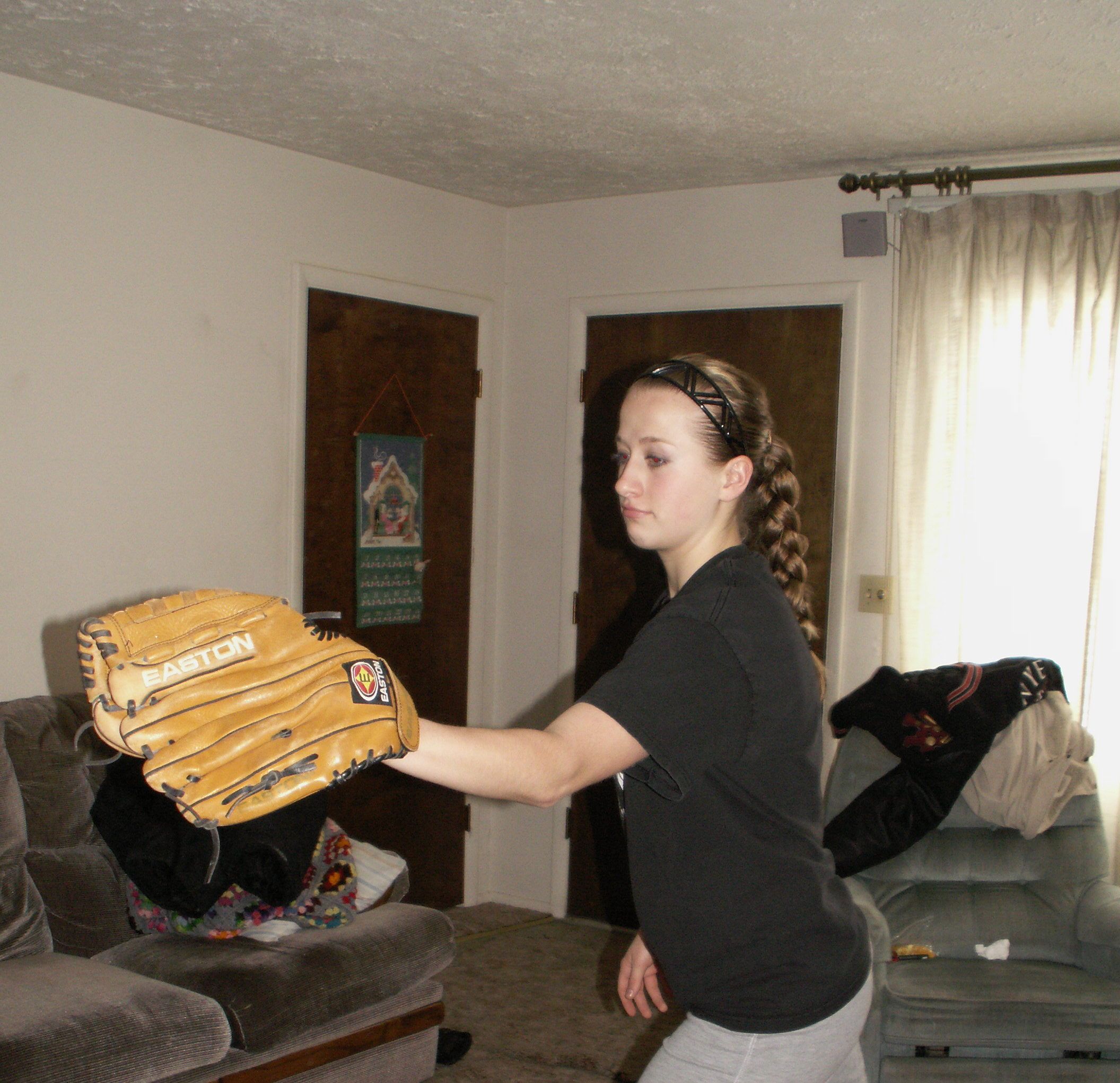 How to Throw and Catch a Softball : 12 Steps (with Pictures ...