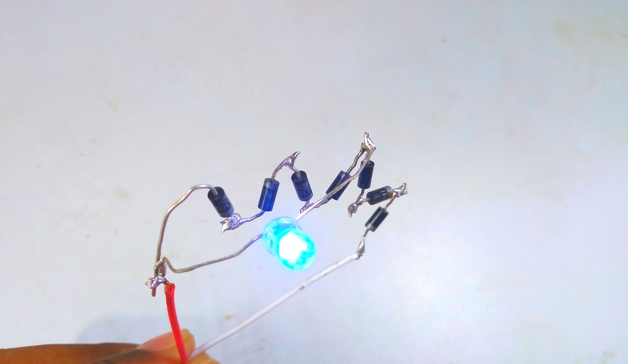 Adjustable Power Supply Using Diodes : 5 Steps - Instructables