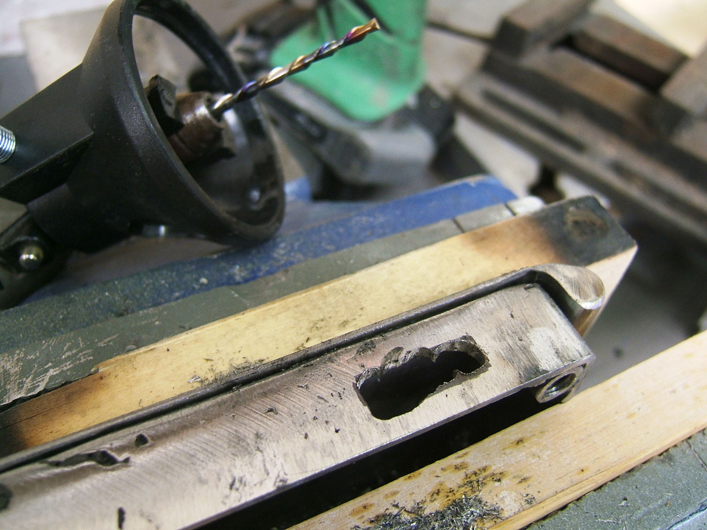 PANZERHANDY - the Armoured Cell Phone : 16 Steps (with Pictures ...