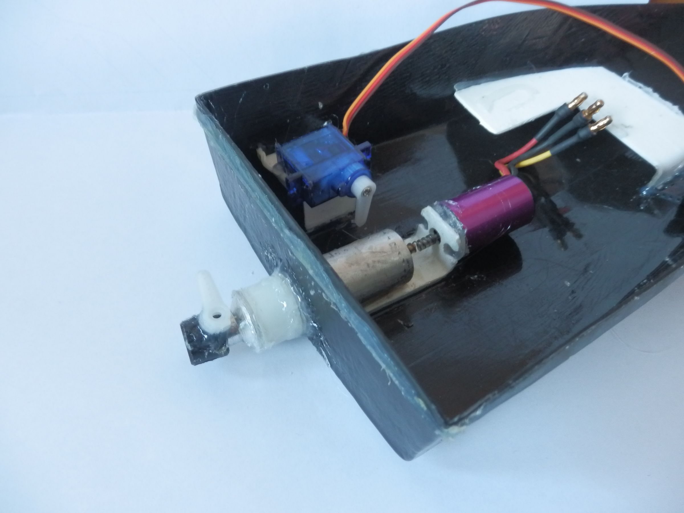 Homemade R/c Jet Boat, Including Jet Drive : 7 Steps - Instructables