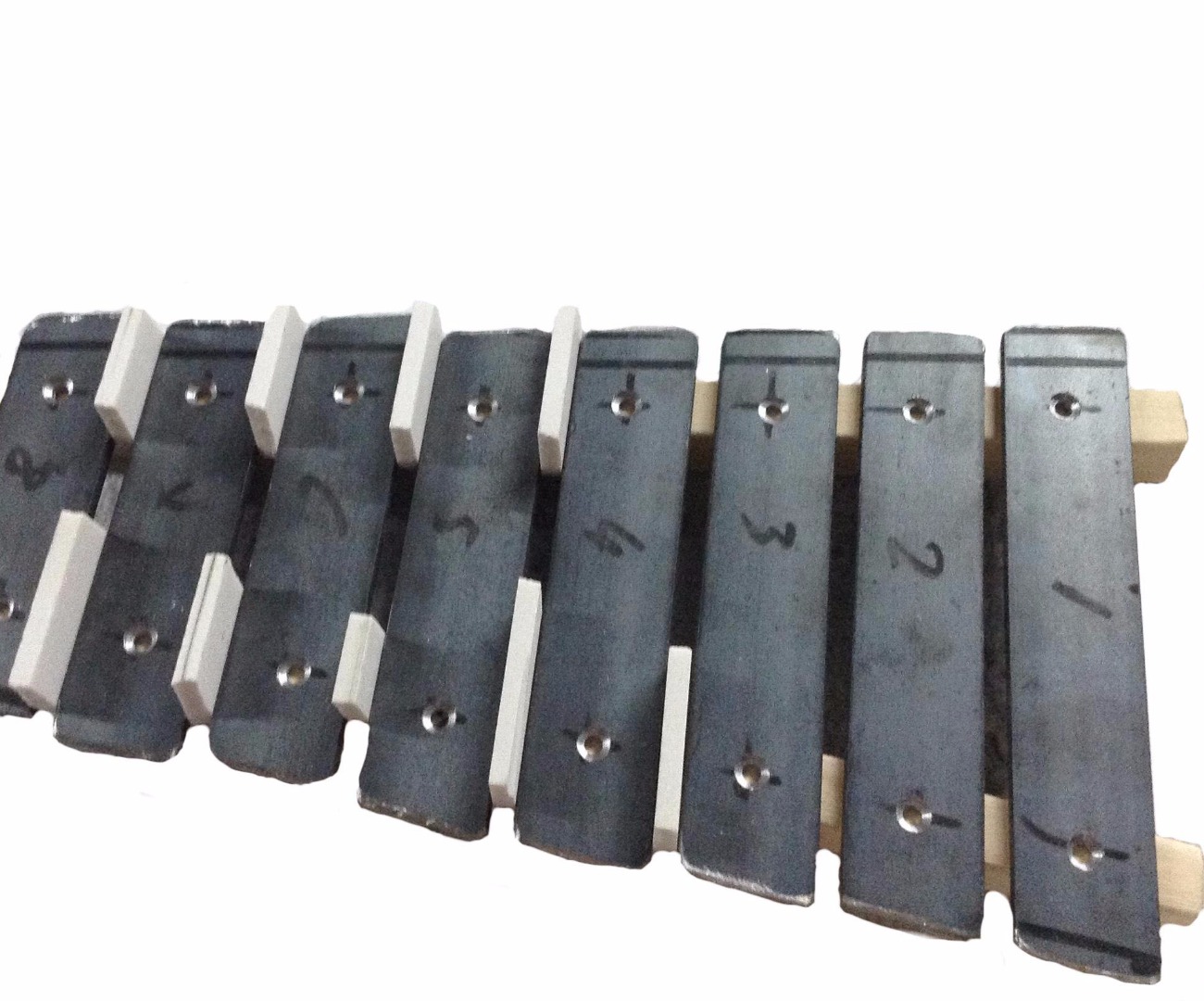 Let`s Make a Metallophone. : 4 Steps (with Pictures) - Instructables