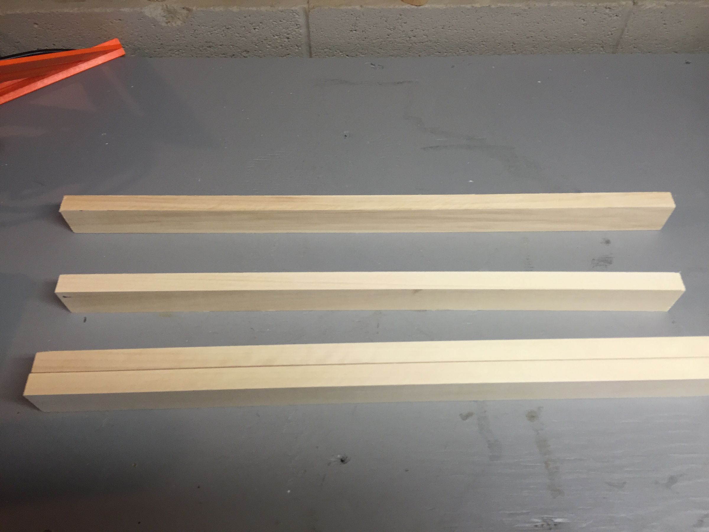 Carvers Lap Table : 12 Steps - Instructables