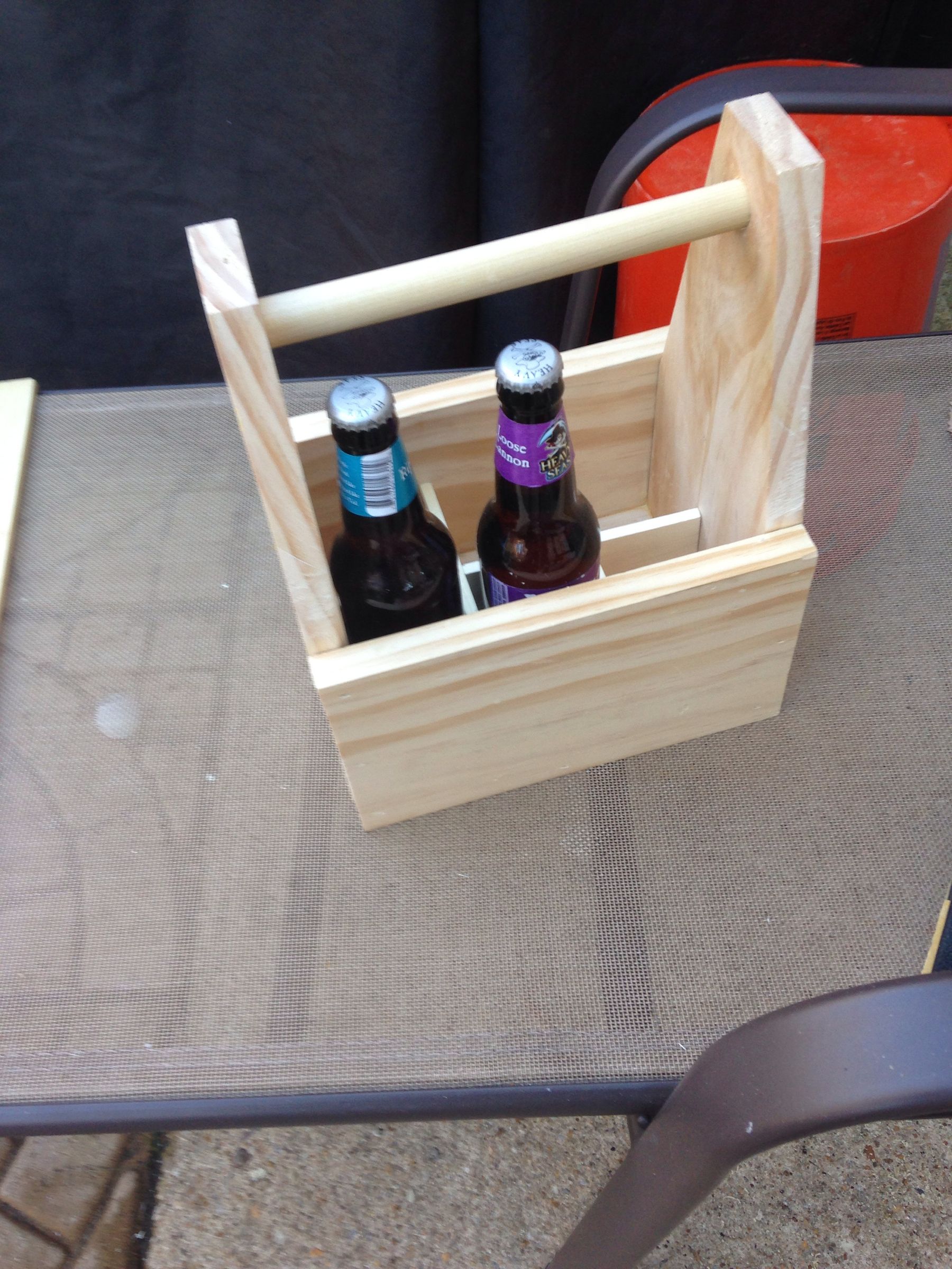 The 6 Pack Caddy : 6 Steps - Instructables