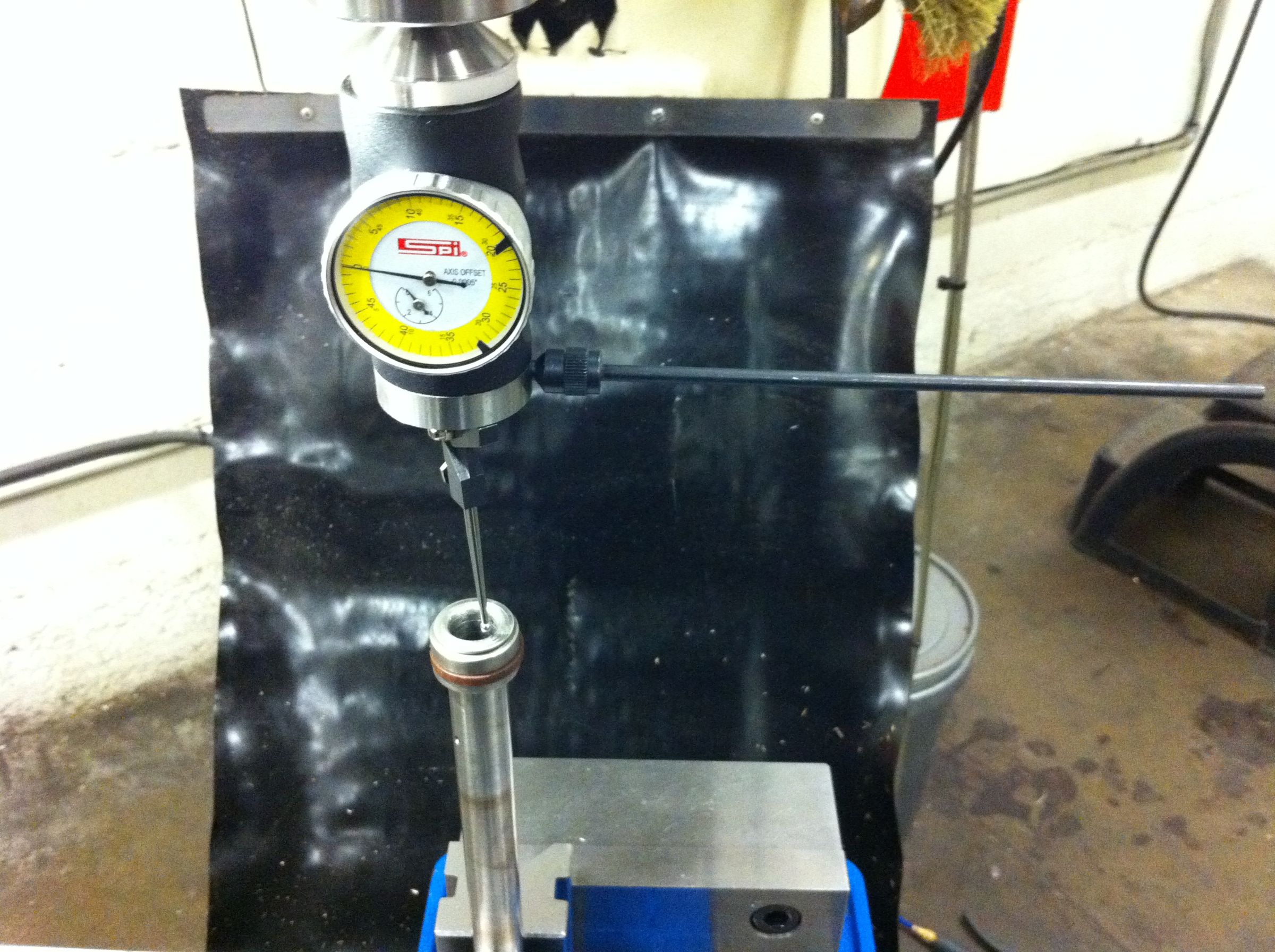 Using a Co-Axial Dial Indicator to Find the Center of a Circle : 5 ...