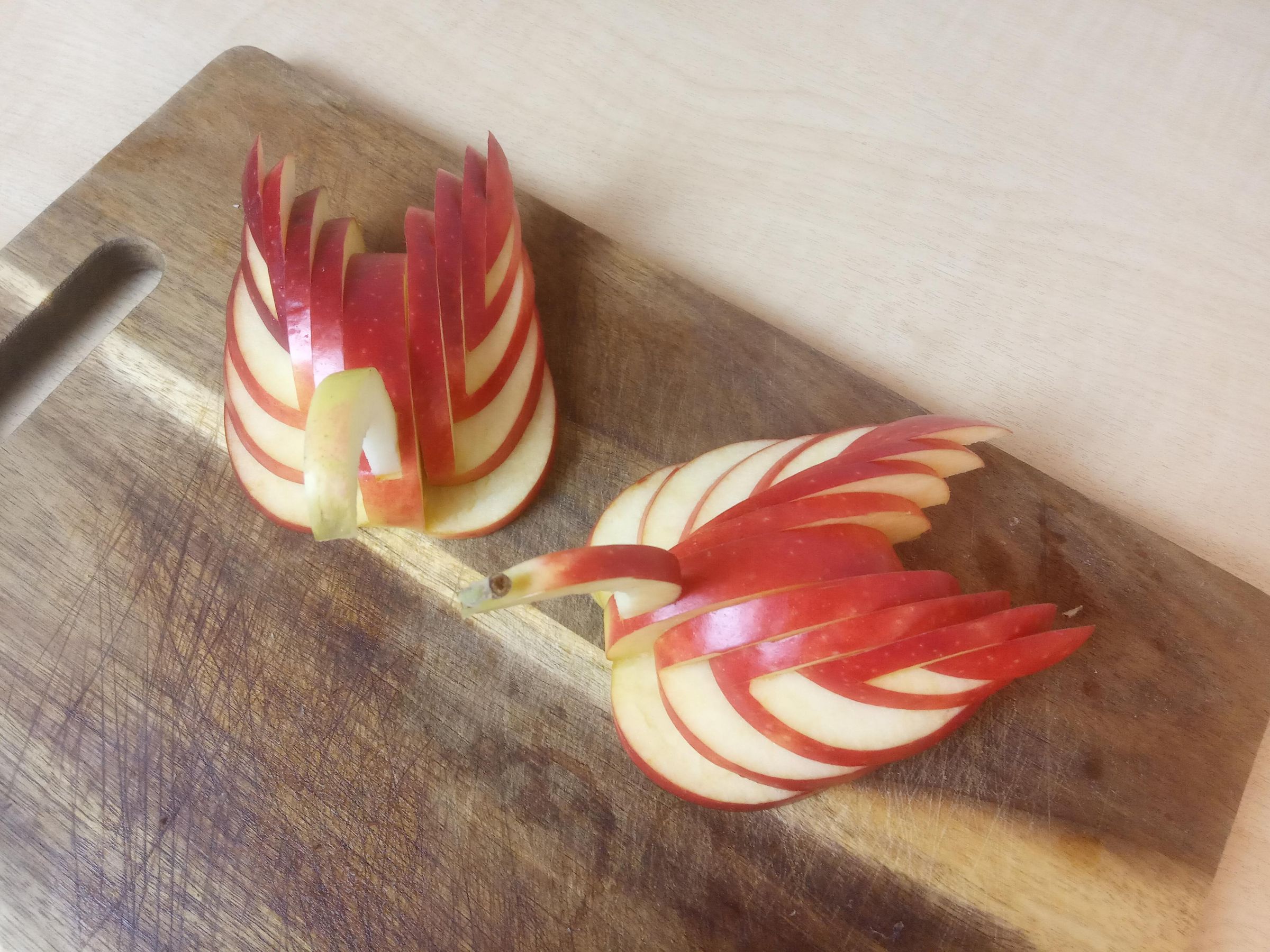 Edible Apple Swan : 7 Steps (with Pictures) - Instructables