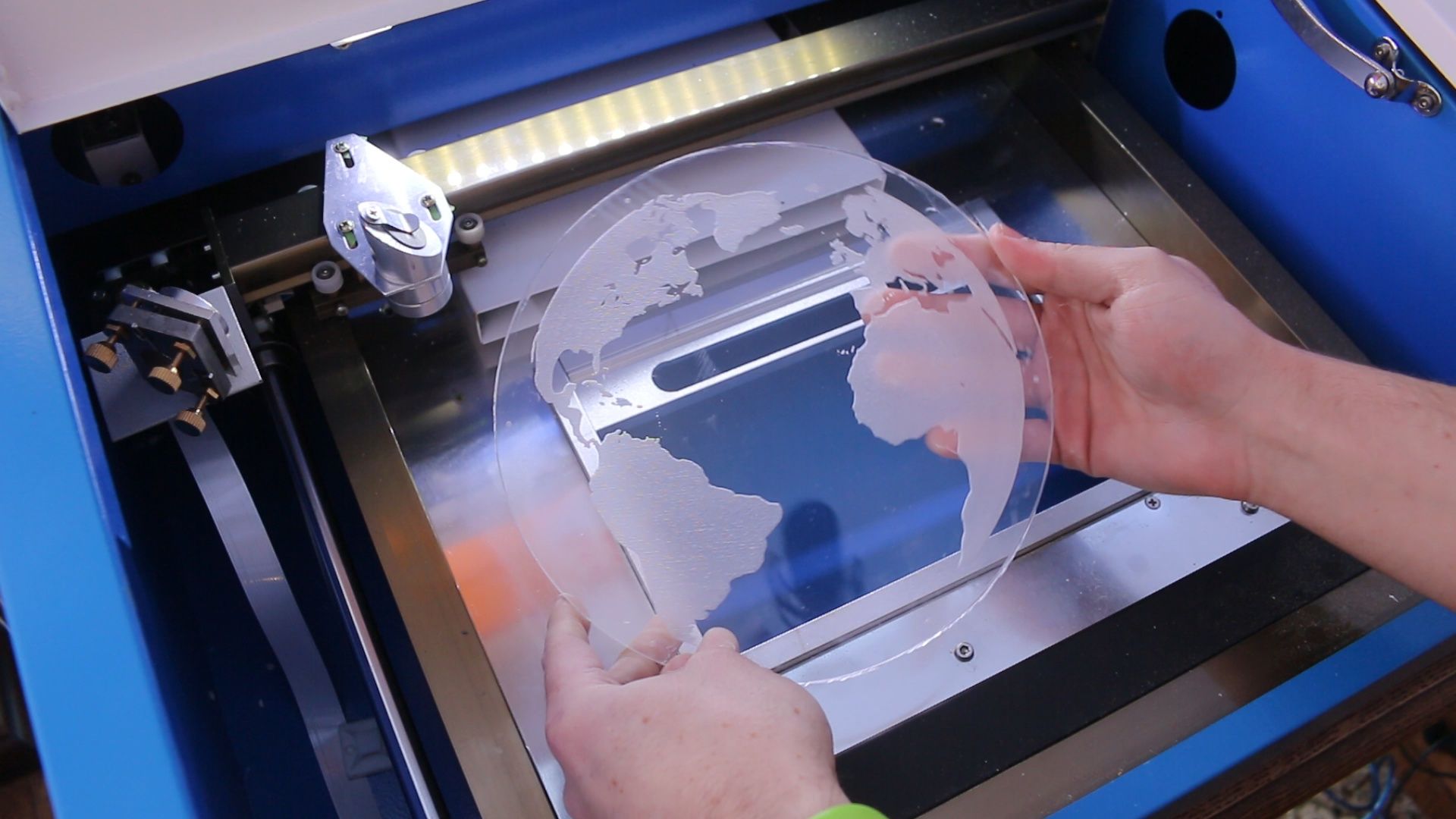 Perspex Globe Money Box : 3 Steps - Instructables