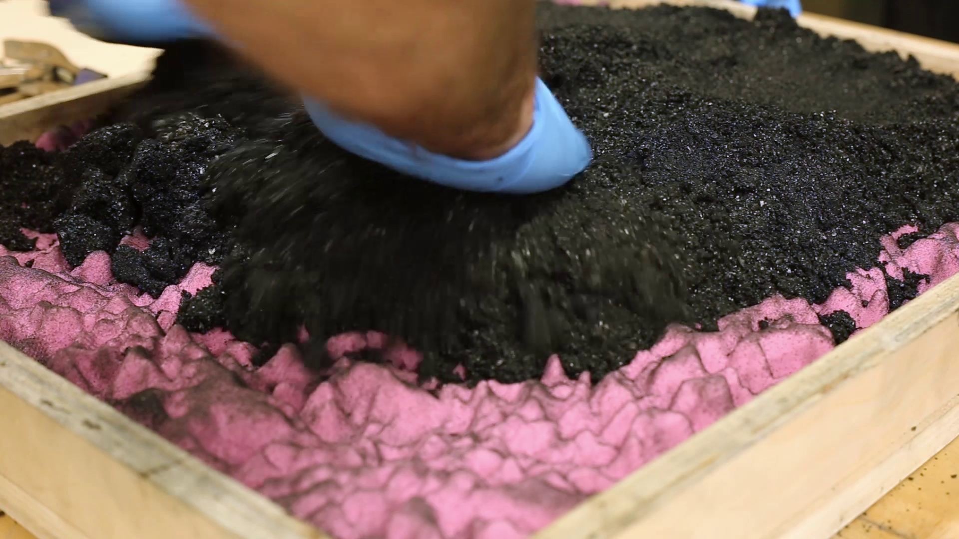 Casting Coal With Epoxy Resin and Silicone Molds : 5 Steps (with ...