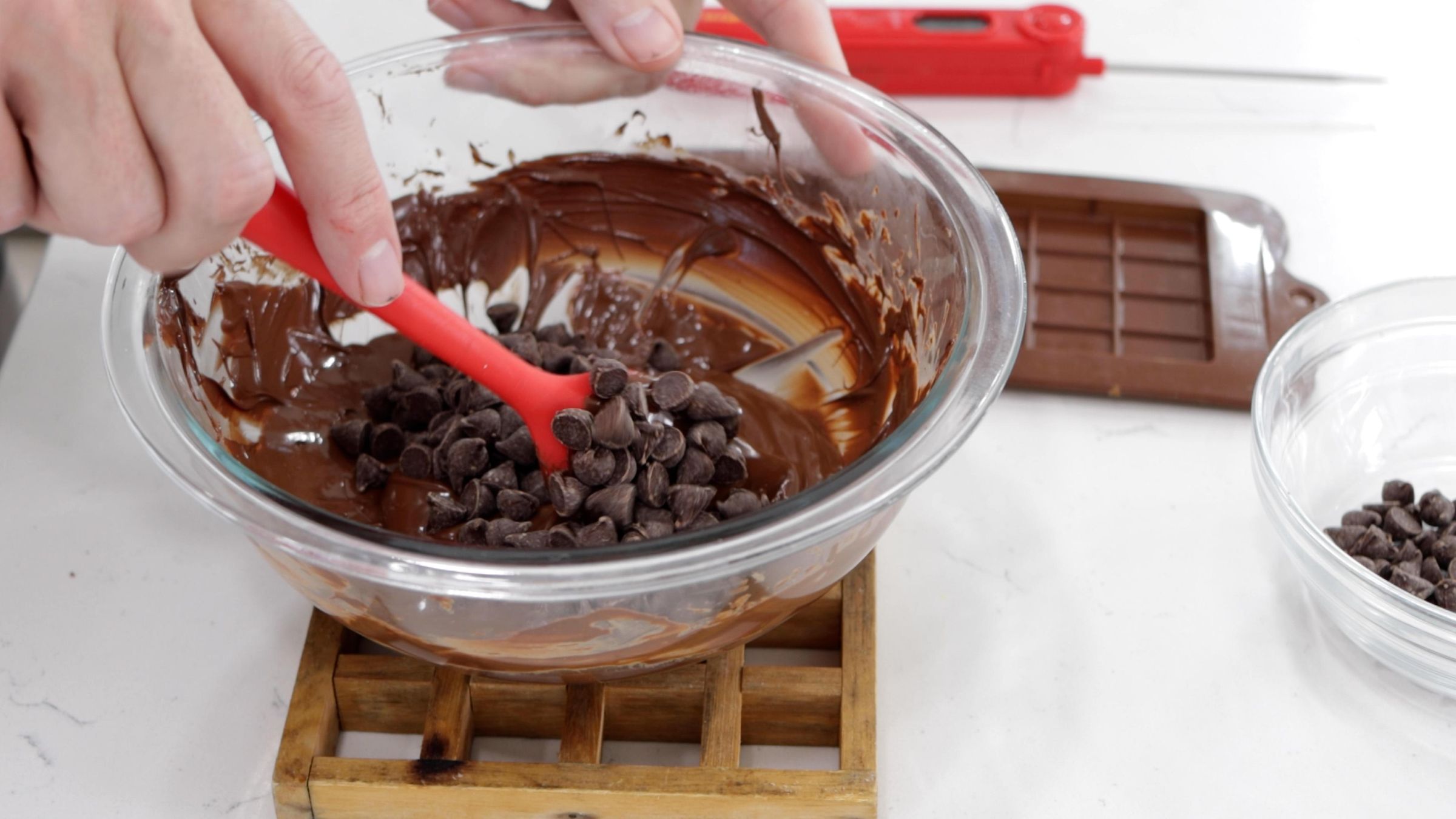 How to Temper Chocolate : 4 Steps (with Pictures) - Instructables