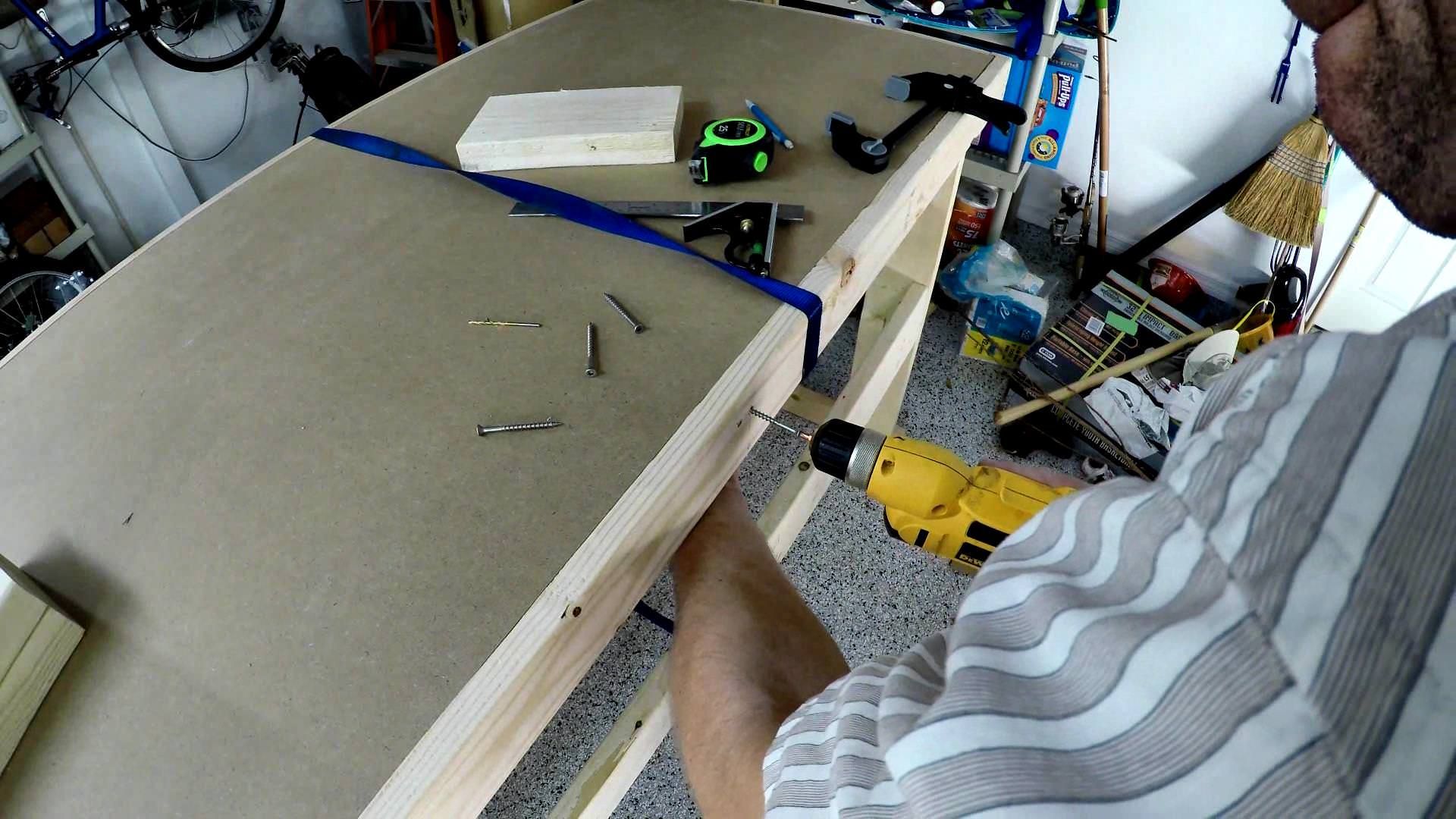 Massive Standing Desk With 2x4s and MDF Surface : 14 Steps (with ...
