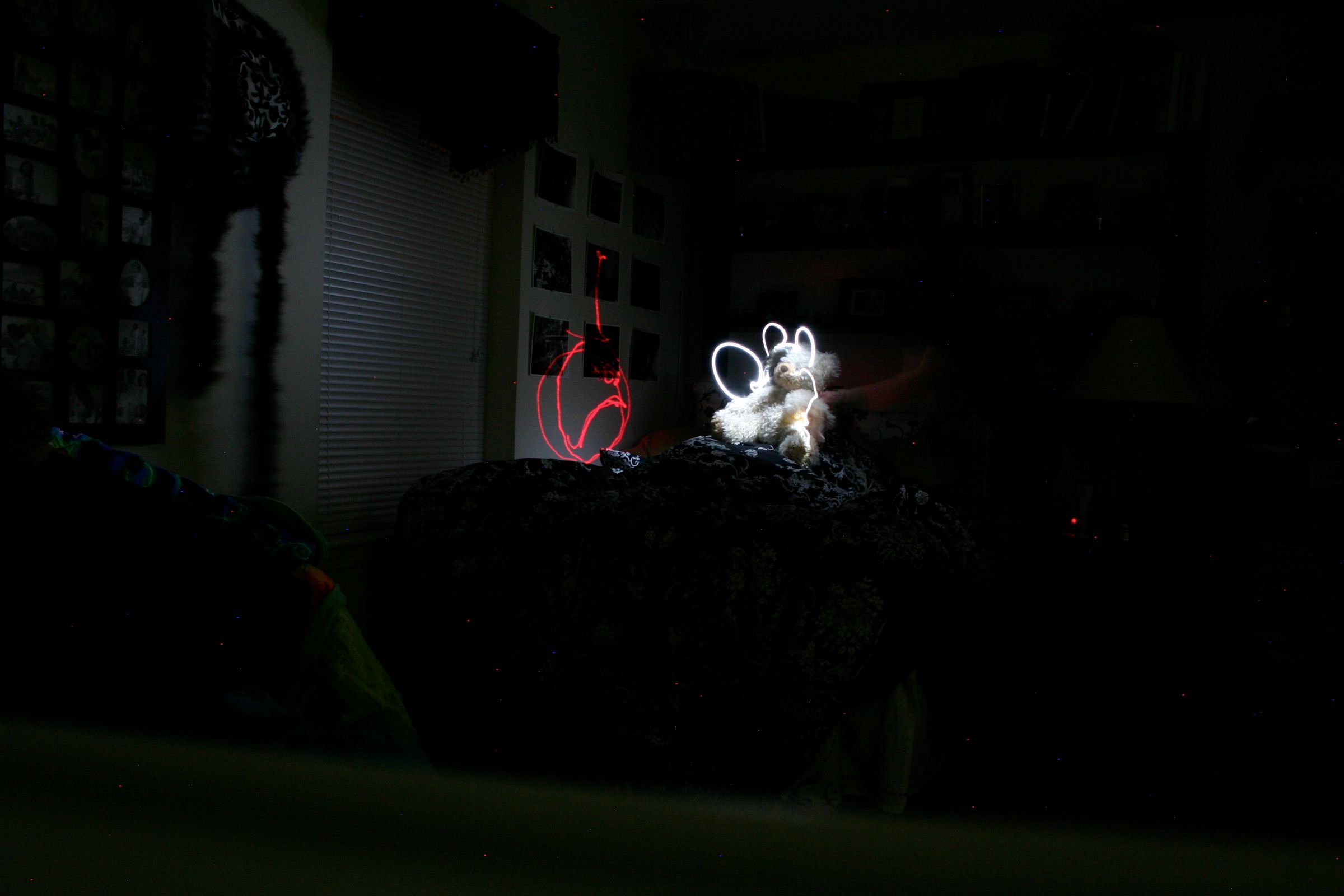 How to Create a Light Stop Motion Video : 4 Steps - Instructables