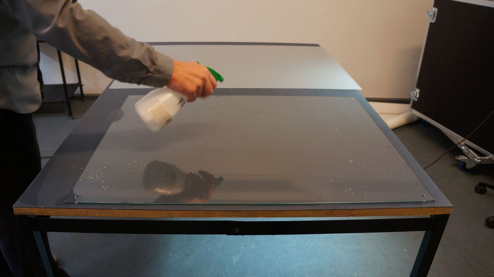 Edddison Projection Table : 11 Steps - Instructables