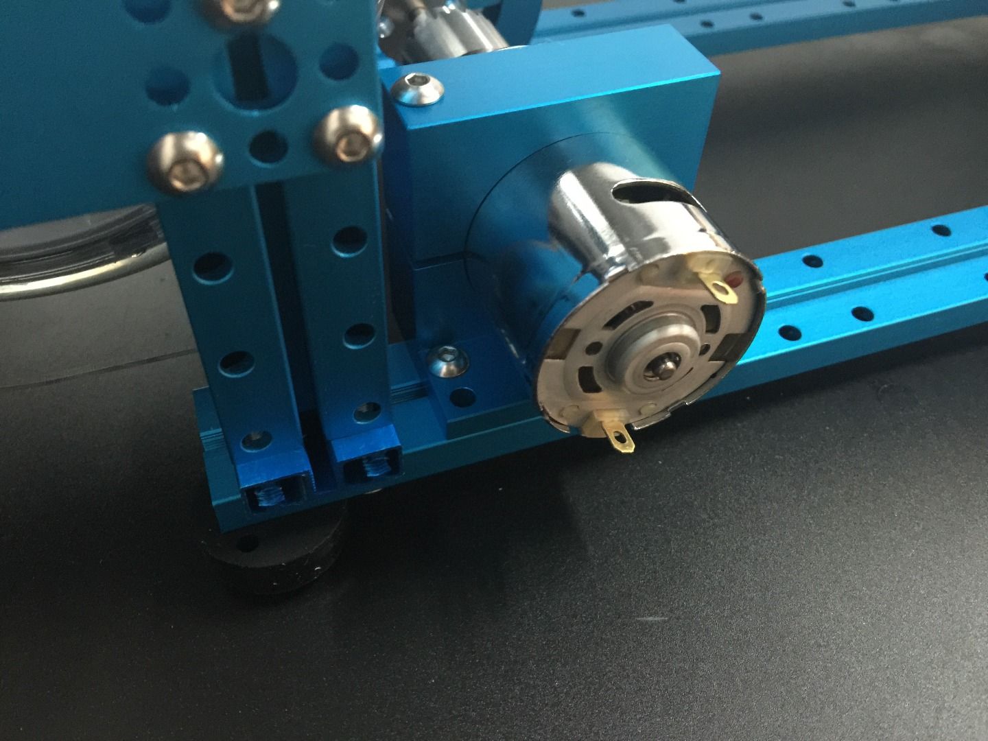 DIY Ball Launcher (Updated Version) : 23 Steps (with Pictures ...