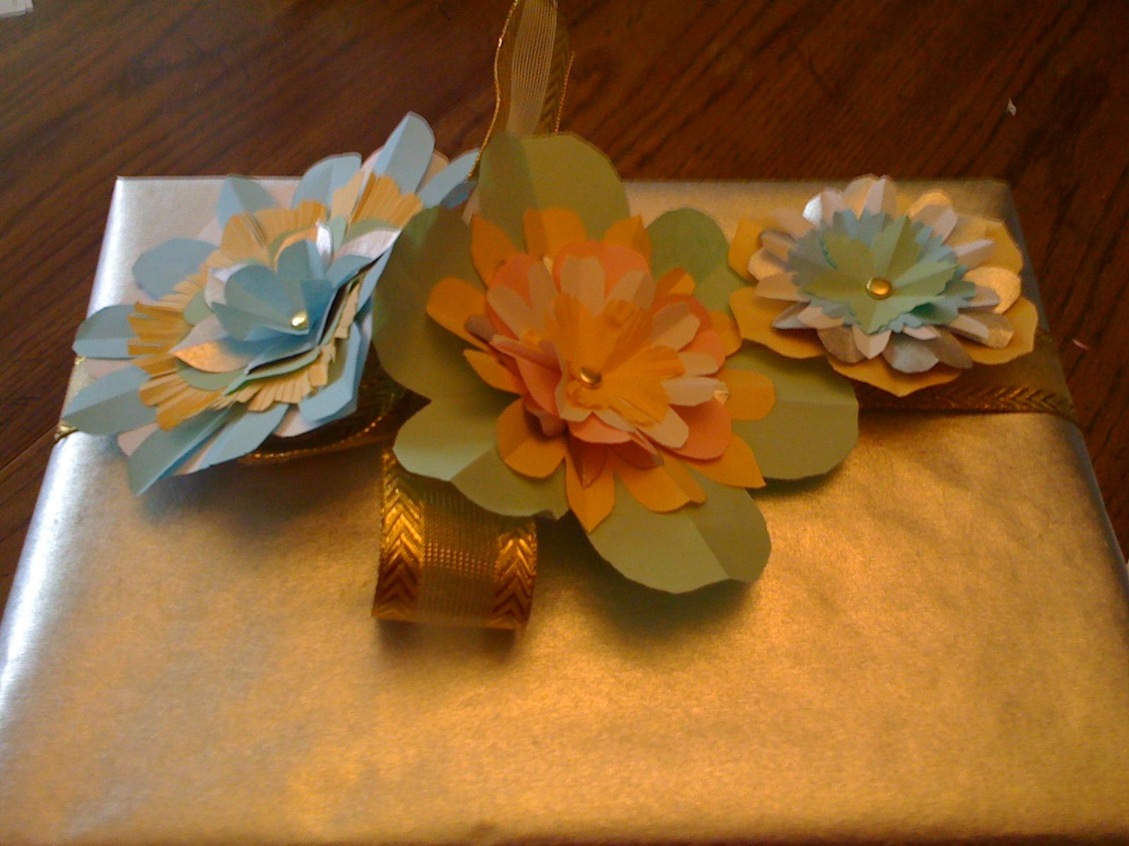 Pretty Paper Package Posies : 11 Steps - Instructables