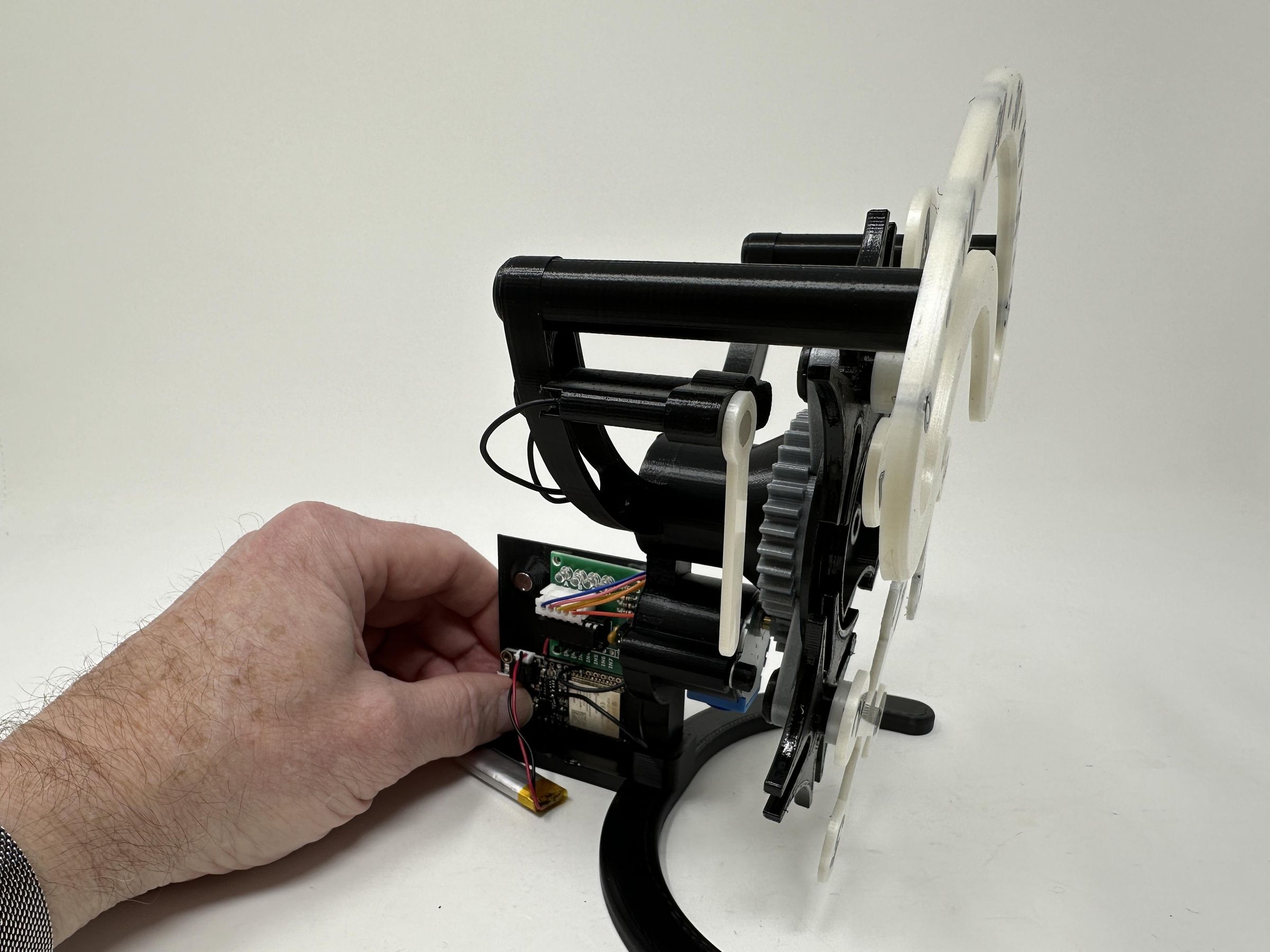 Geneva Clock : 4 Steps (with Pictures) - Instructables