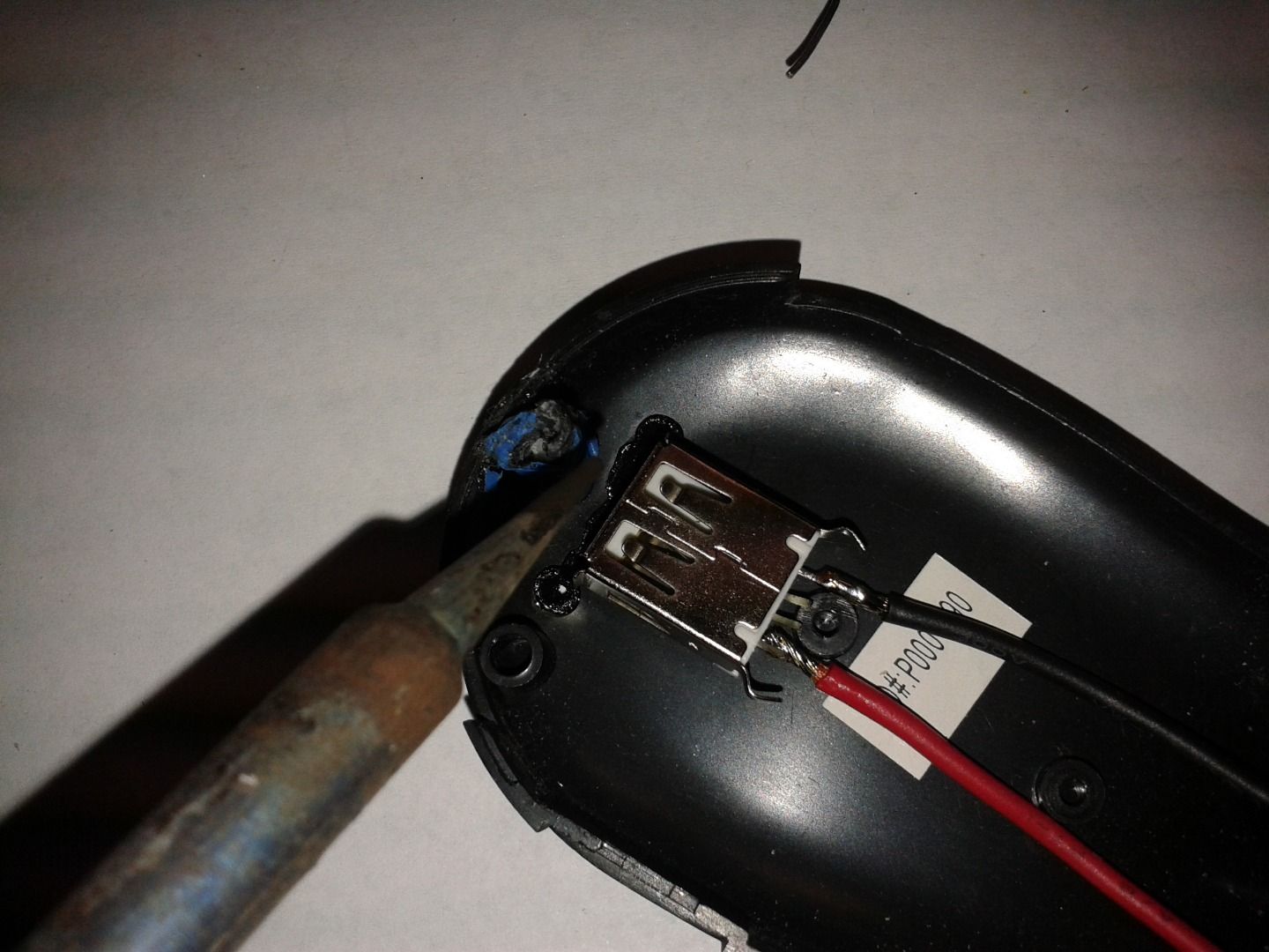 Broken Torch to Emergency Phone Charger : 6 Steps (with Pictures ...