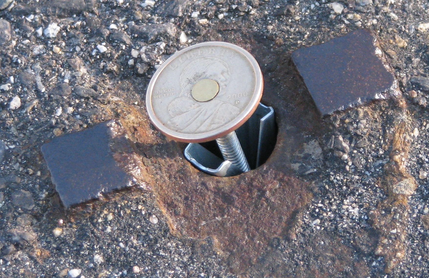 "Stuck" Coin Prank : 7 Steps - Instructables