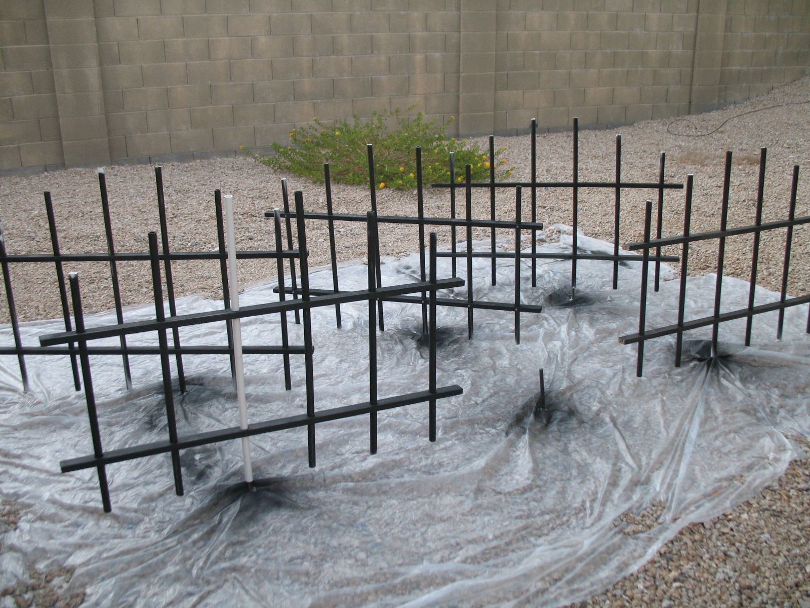 Halloween Cemetery Fence : 9 Steps (with Pictures) - Instructables