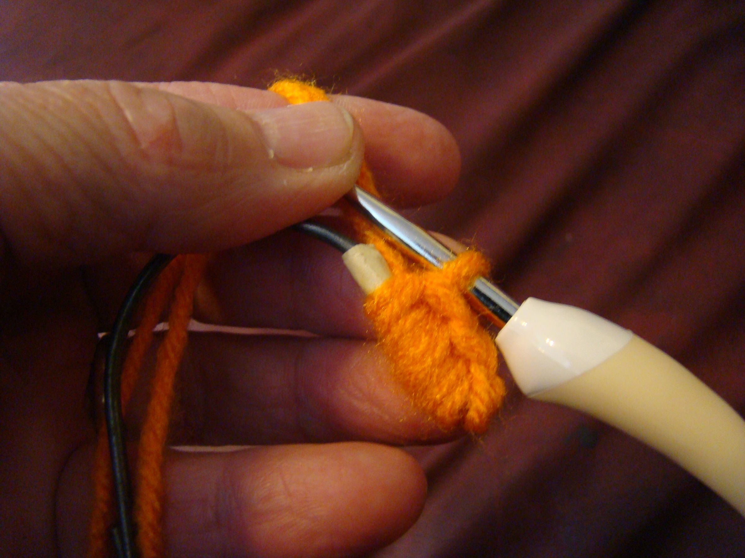 Crochet Cover Your Wire Hangers : 12 Steps (with Pictures) - Instructables