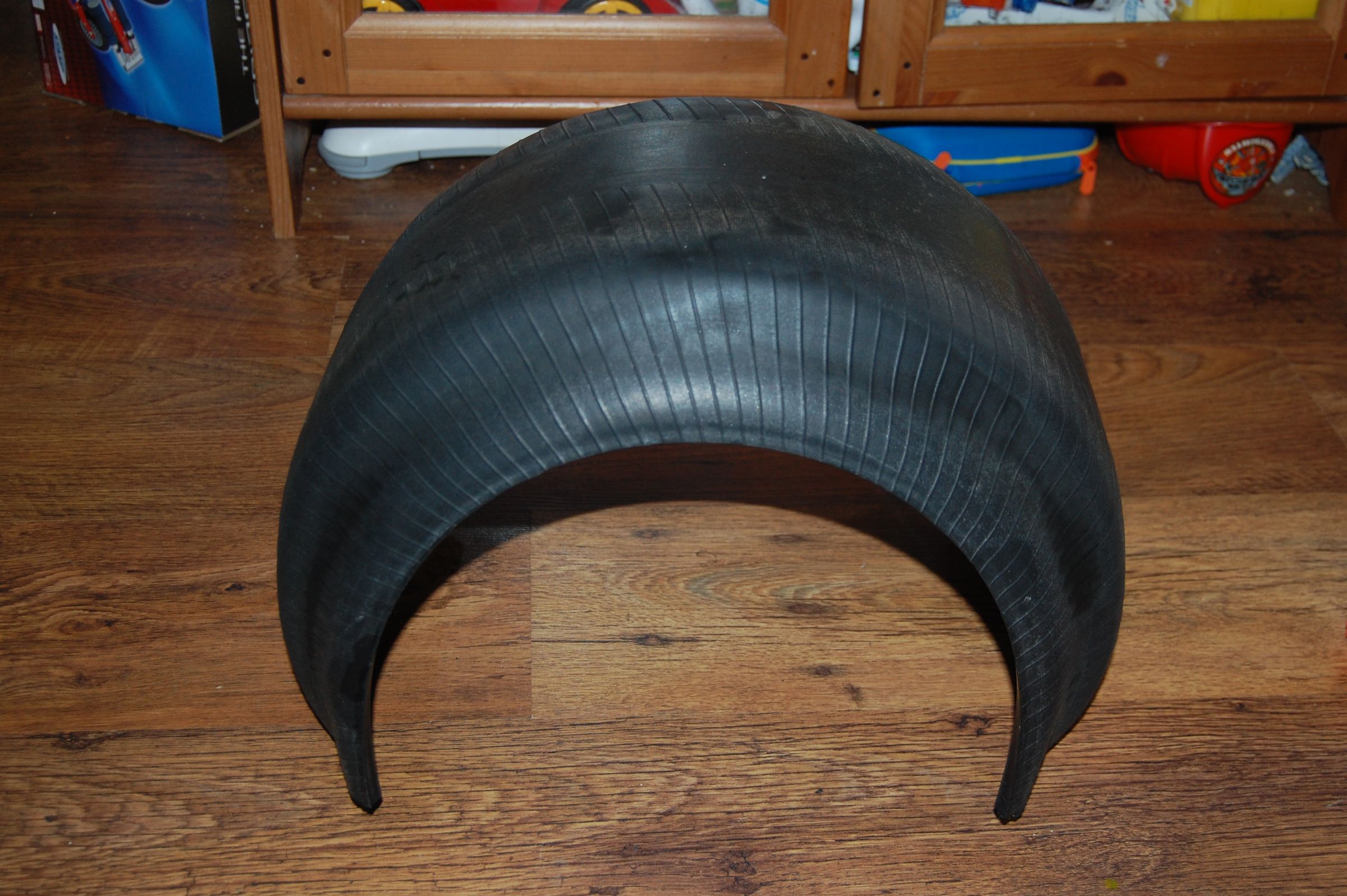 Outside Table From a Car Tyre (tire) : 5 Steps (with Pictures ...