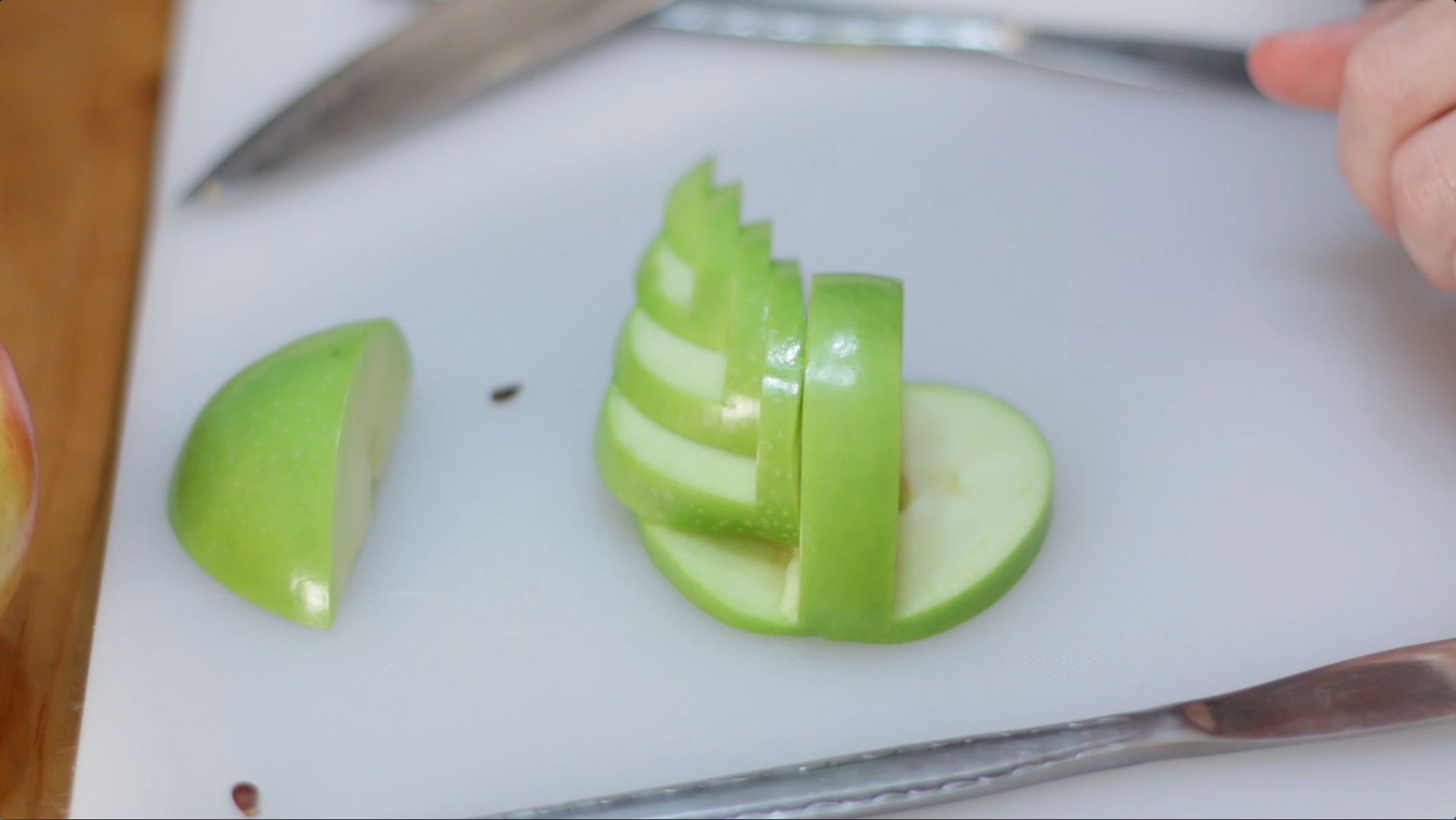 Edible Apple Swan : 9 Steps (with Pictures) - Instructables