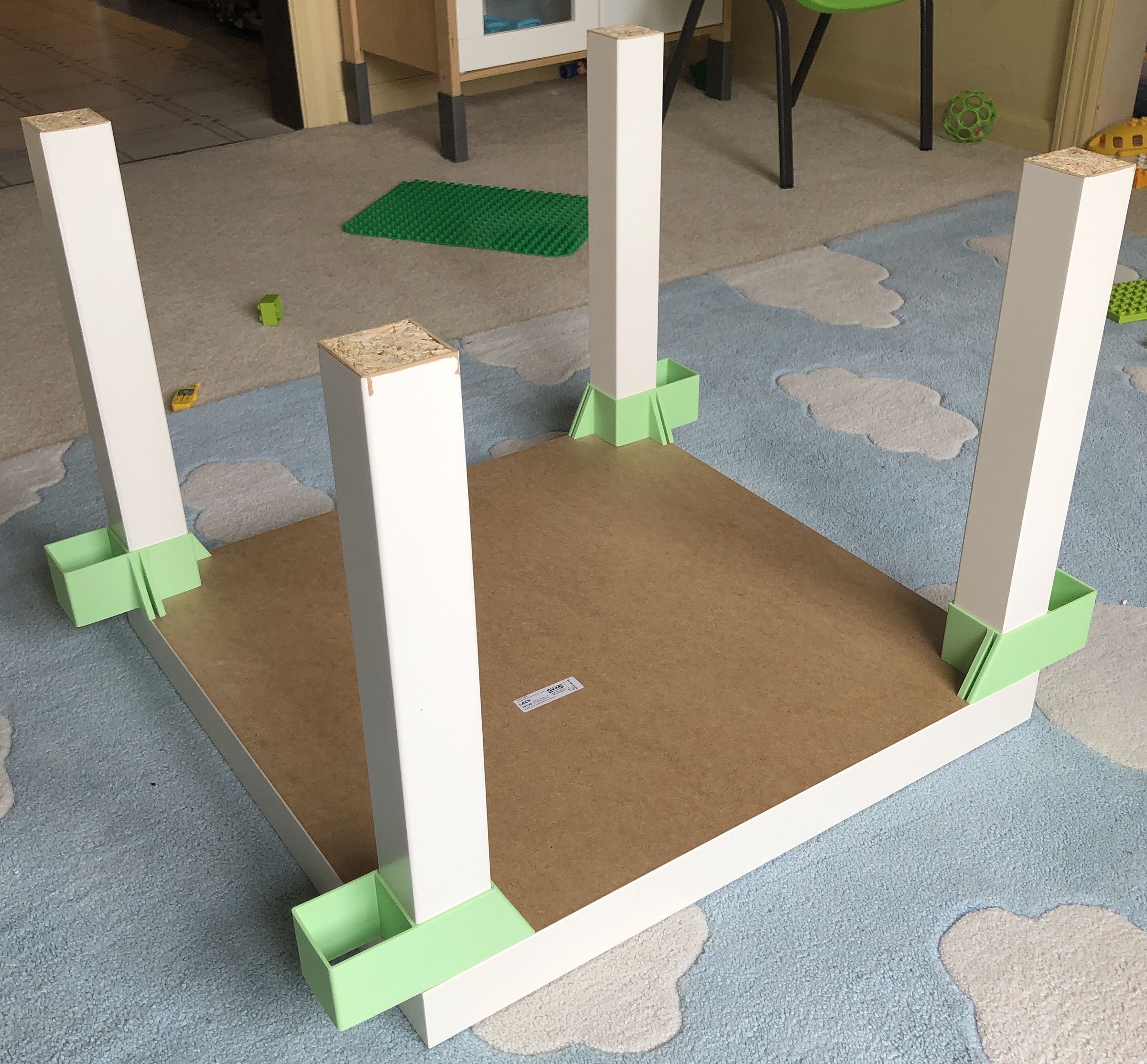 Hardware-free LEGO/DUPLO Table (IKEA LACK Hack) : 9 Steps (with ...