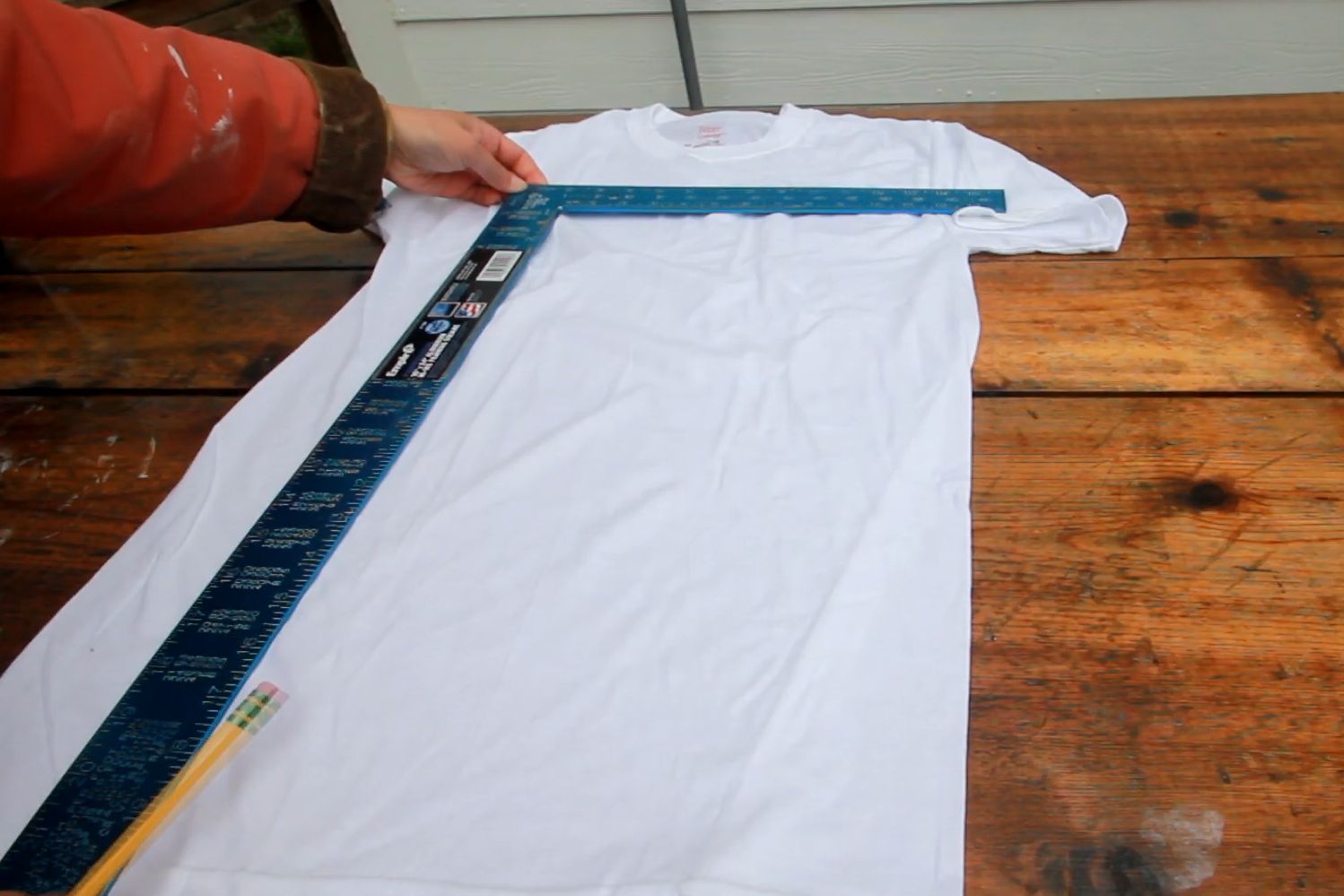 DIY How to Paint T-shirts : 6 Steps (with Pictures) - Instructables