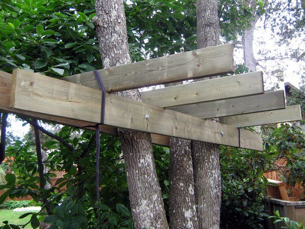 How to Build a Treehouse : 17 Steps (with Pictures) - Instructables