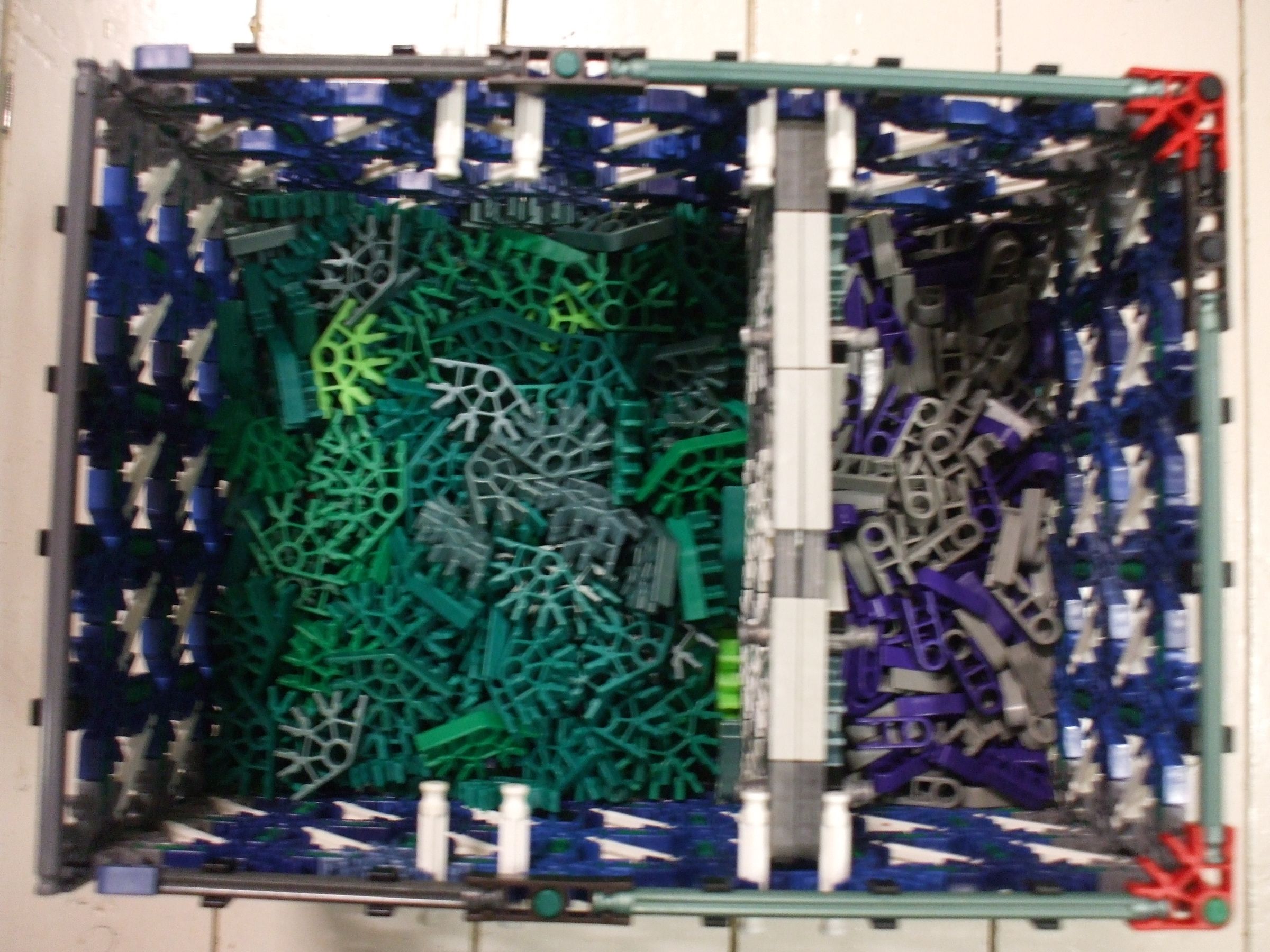 K'nex Box (version I) : 3 Steps - Instructables