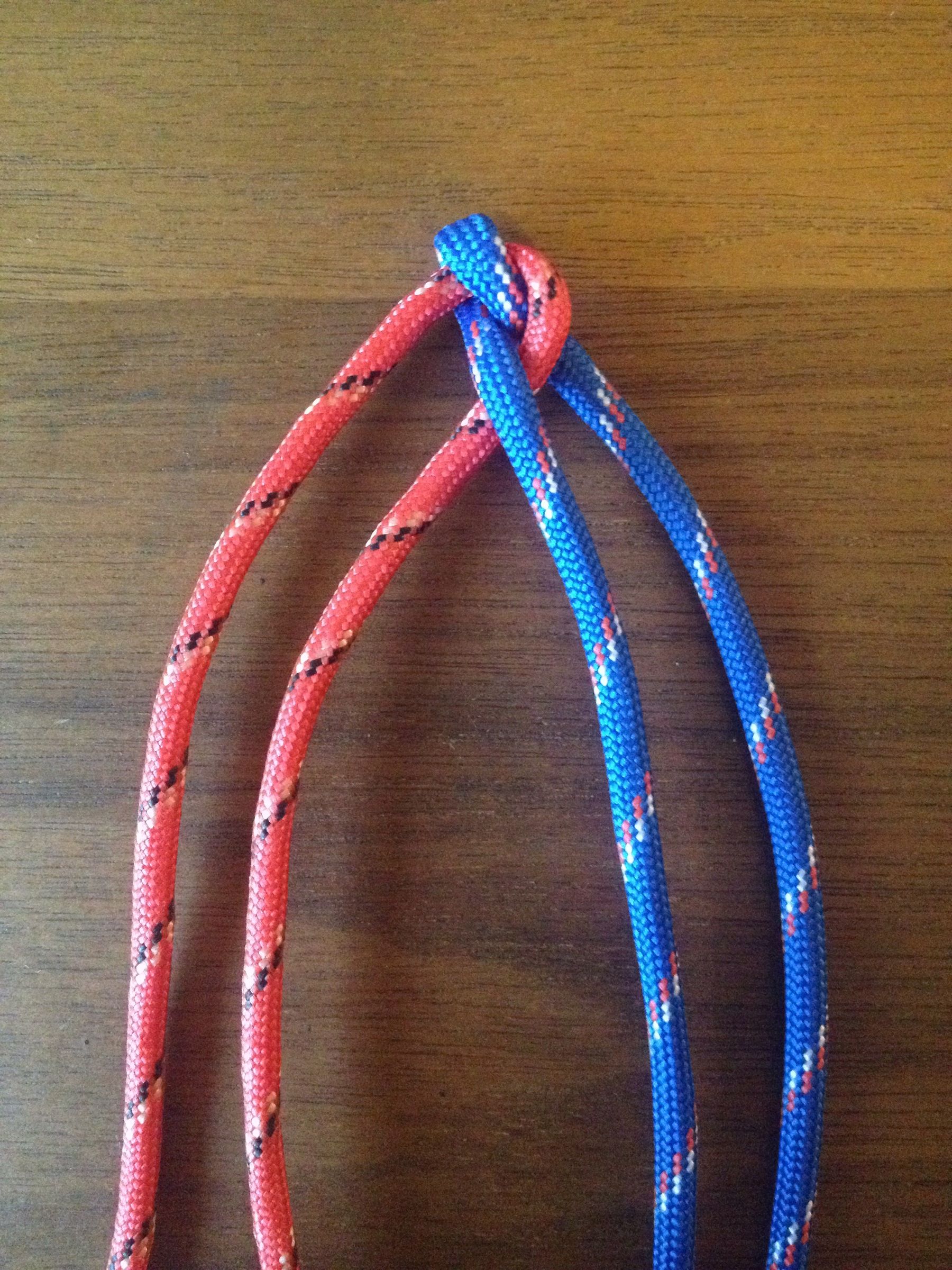 Paracord Necklace- Four Strand Round Braid : 5 Steps - Instructables