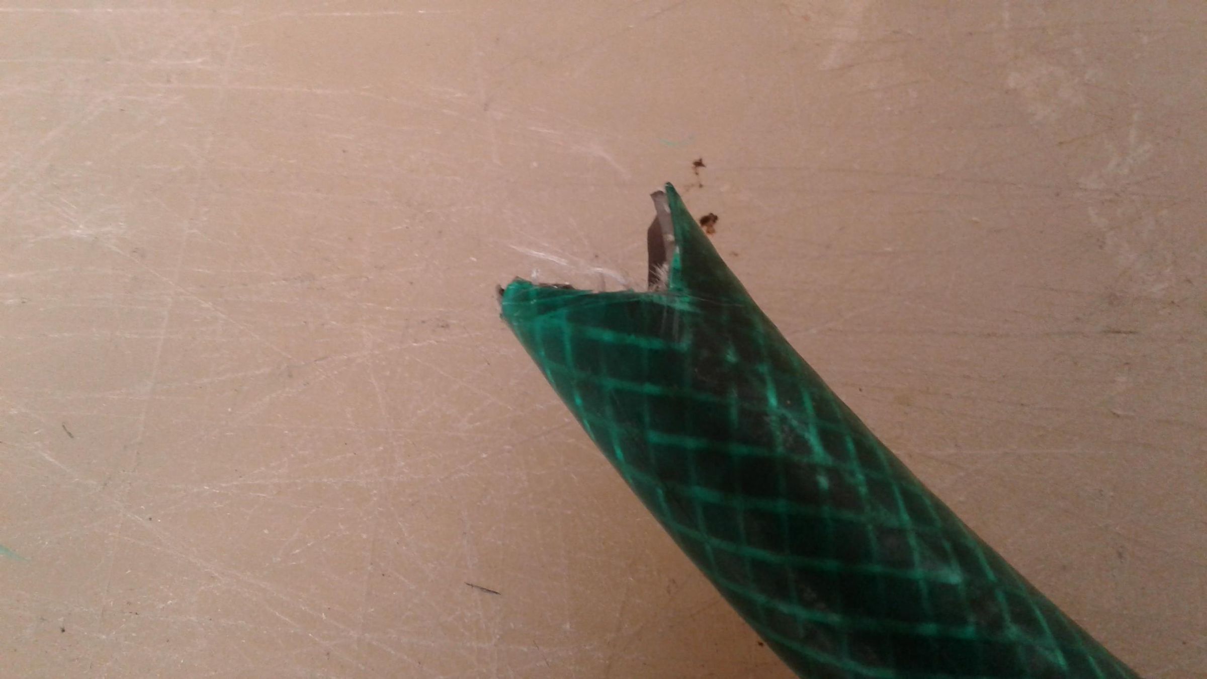 Plastic Hose Snake Prop : 6 Steps - Instructables