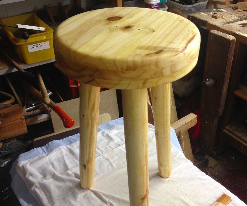 Round Stool : 7 Steps - Instructables