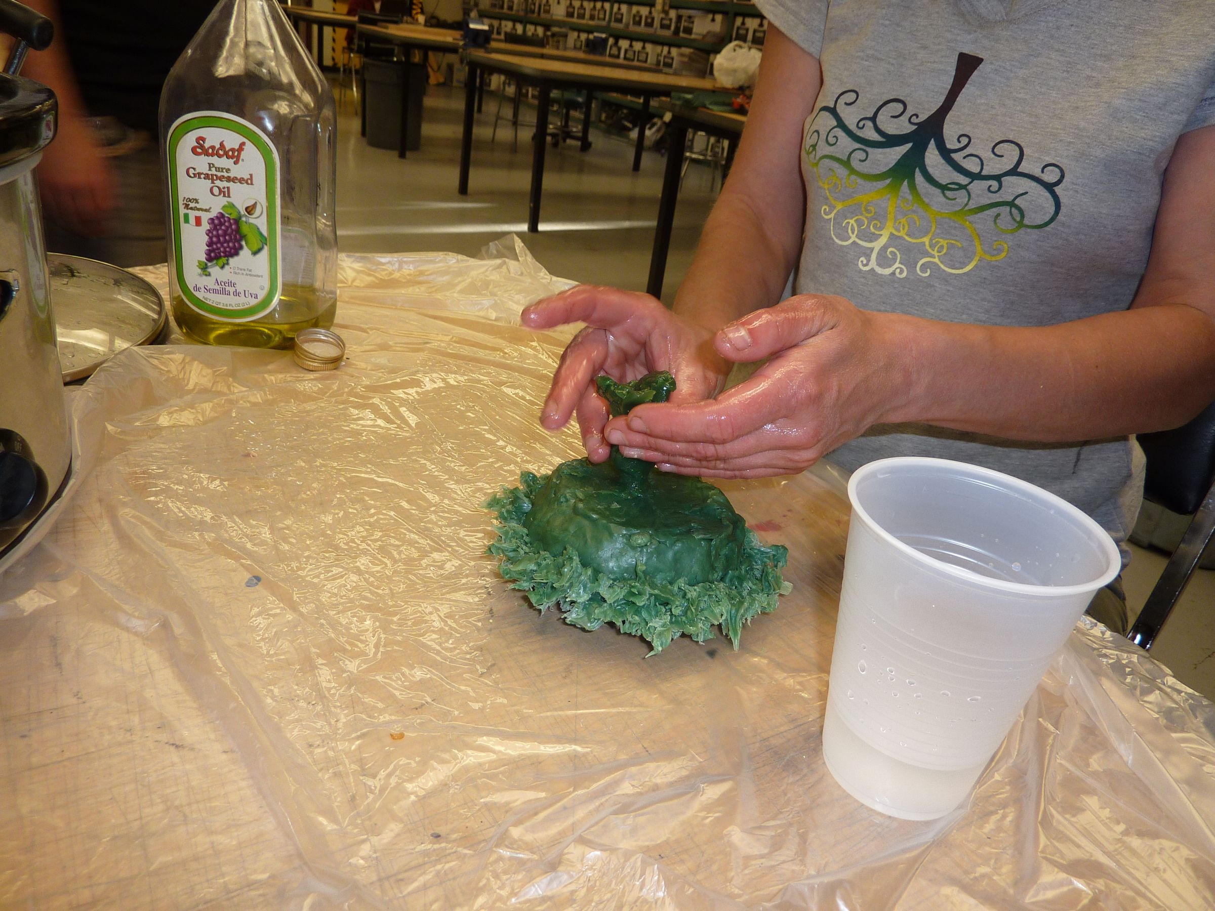 How to Install Sprues for Lost-wax Casting : 4 Steps - Instructables