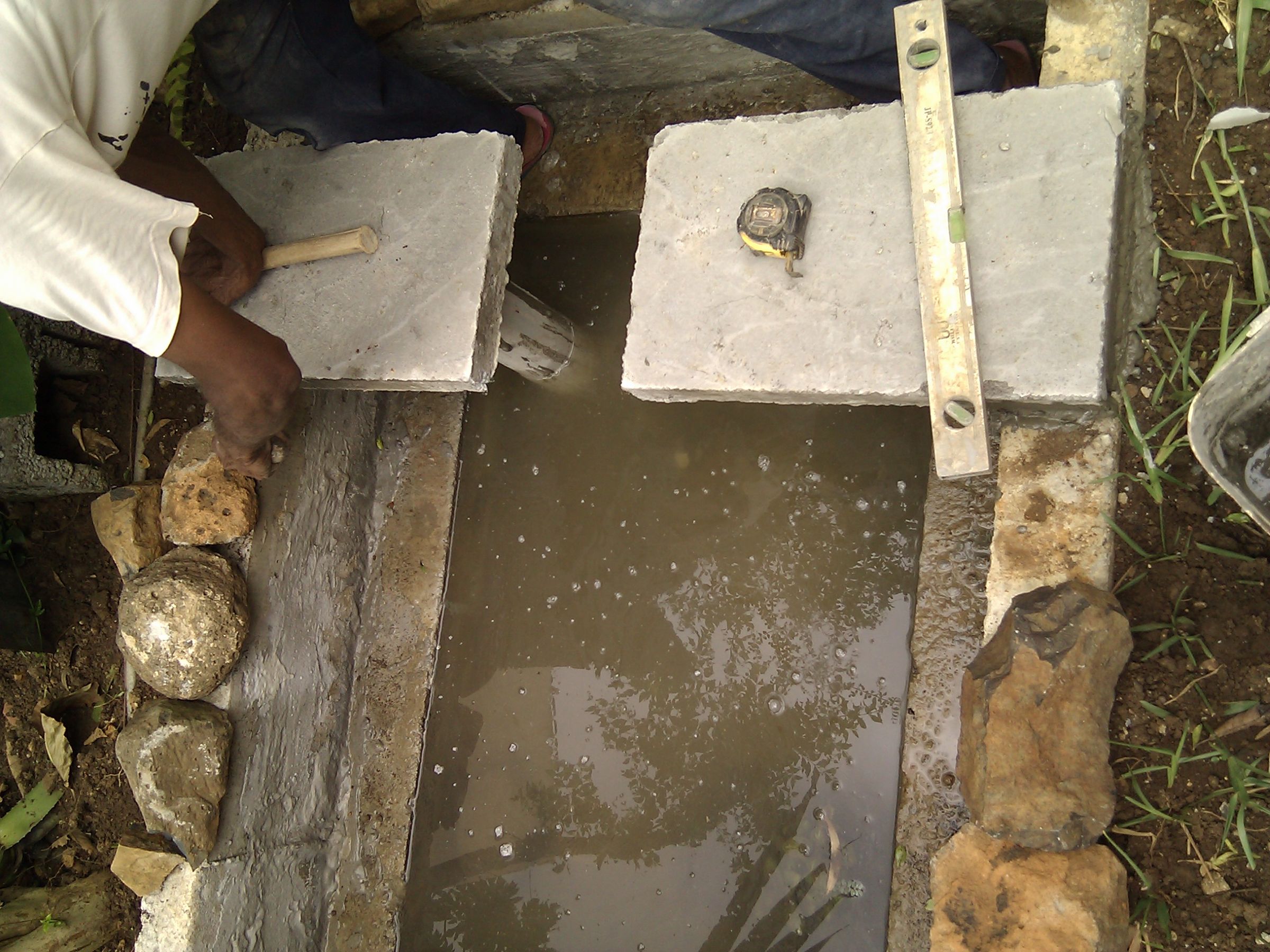 Concrete Pond : 9 Steps (with Pictures) - Instructables