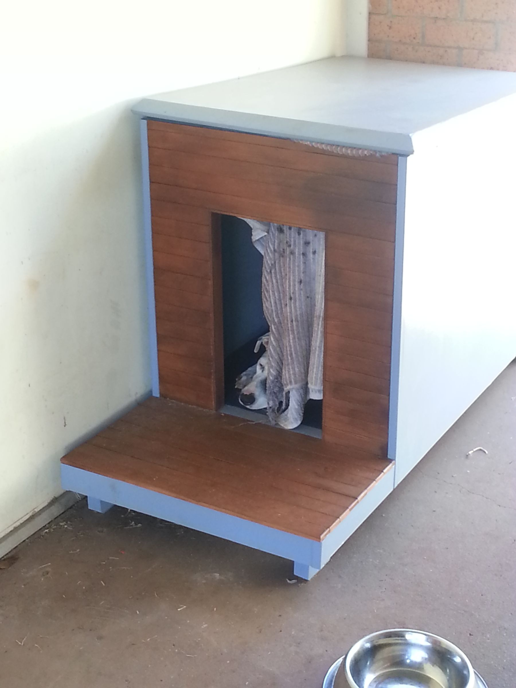 Mobile Dog House : 6 Steps (with Pictures) - Instructables