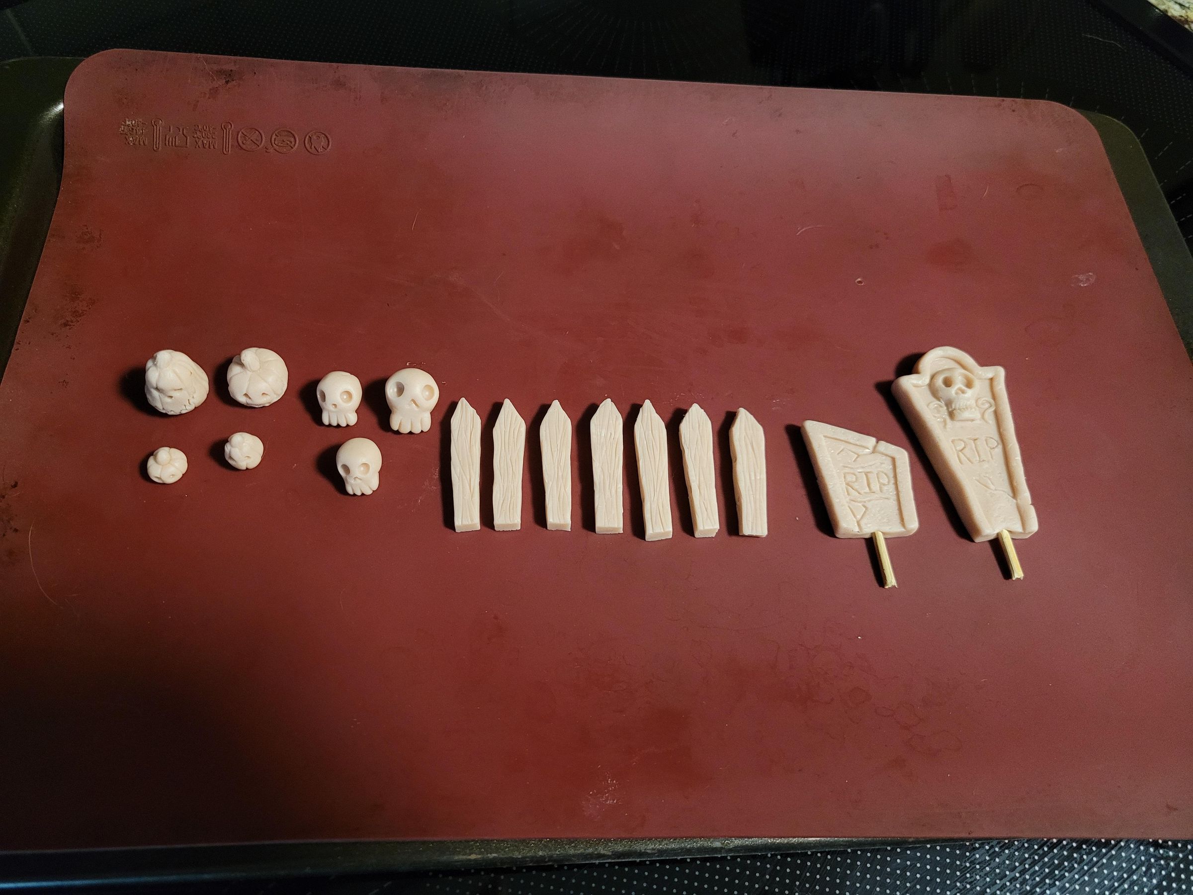 Small Clay Halloween Diorama Decoration : 19 Steps (with Pictures ...