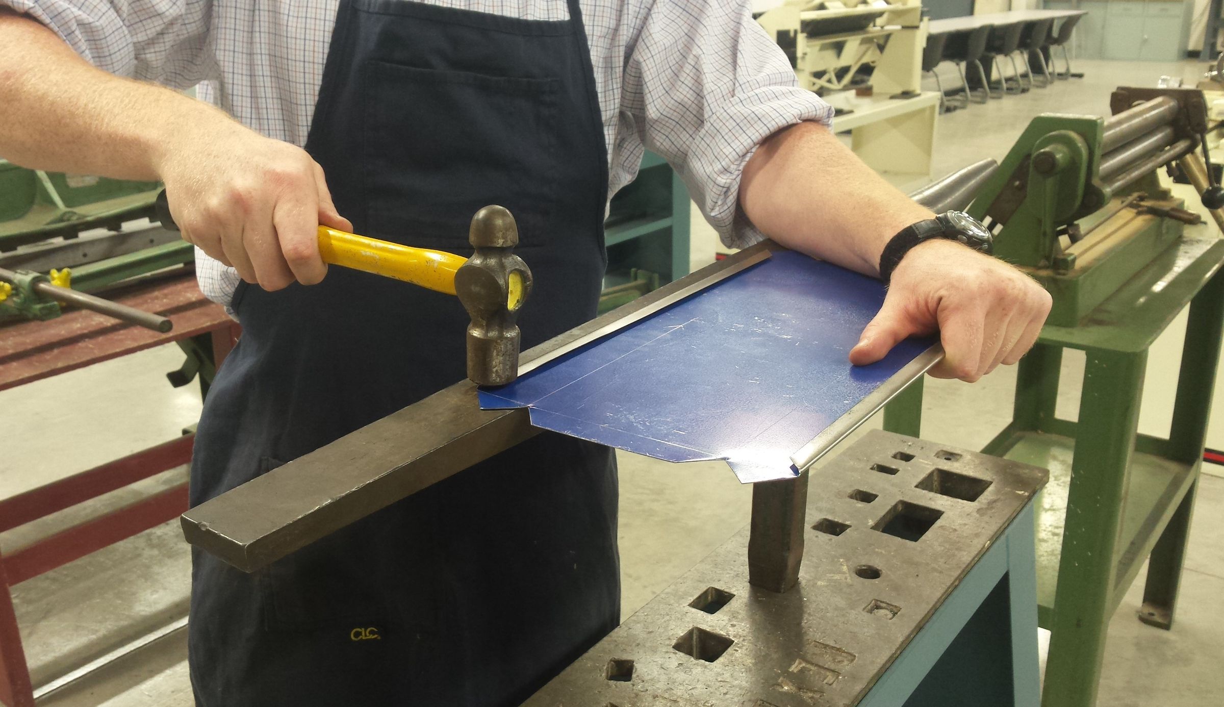 Sheet Metal Tool Tray : 13 Steps (with Pictures) - Instructables