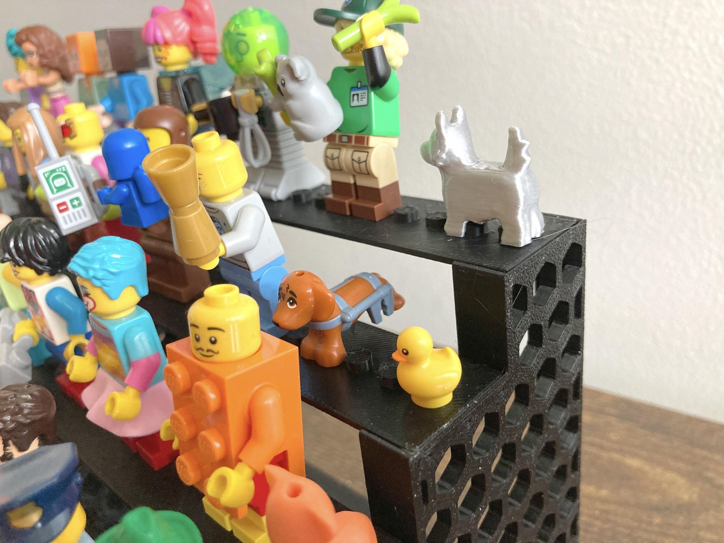 LEGO Minifig Stand / Display : 10 Steps (with Pictures) - Instructables