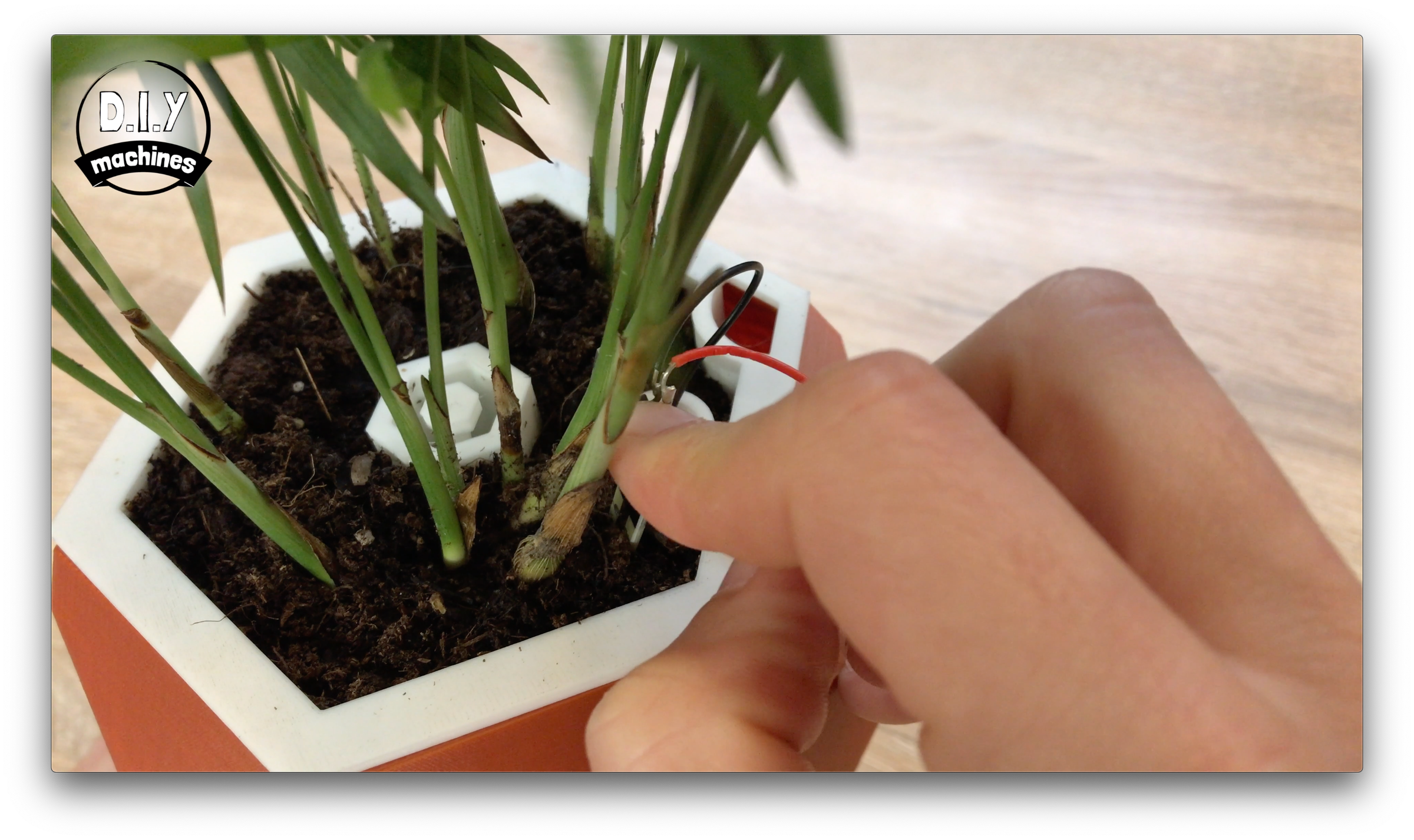 Automatic Smart Plant Pot - (DIY, 3D Printed, Arduino, Self Watering ...