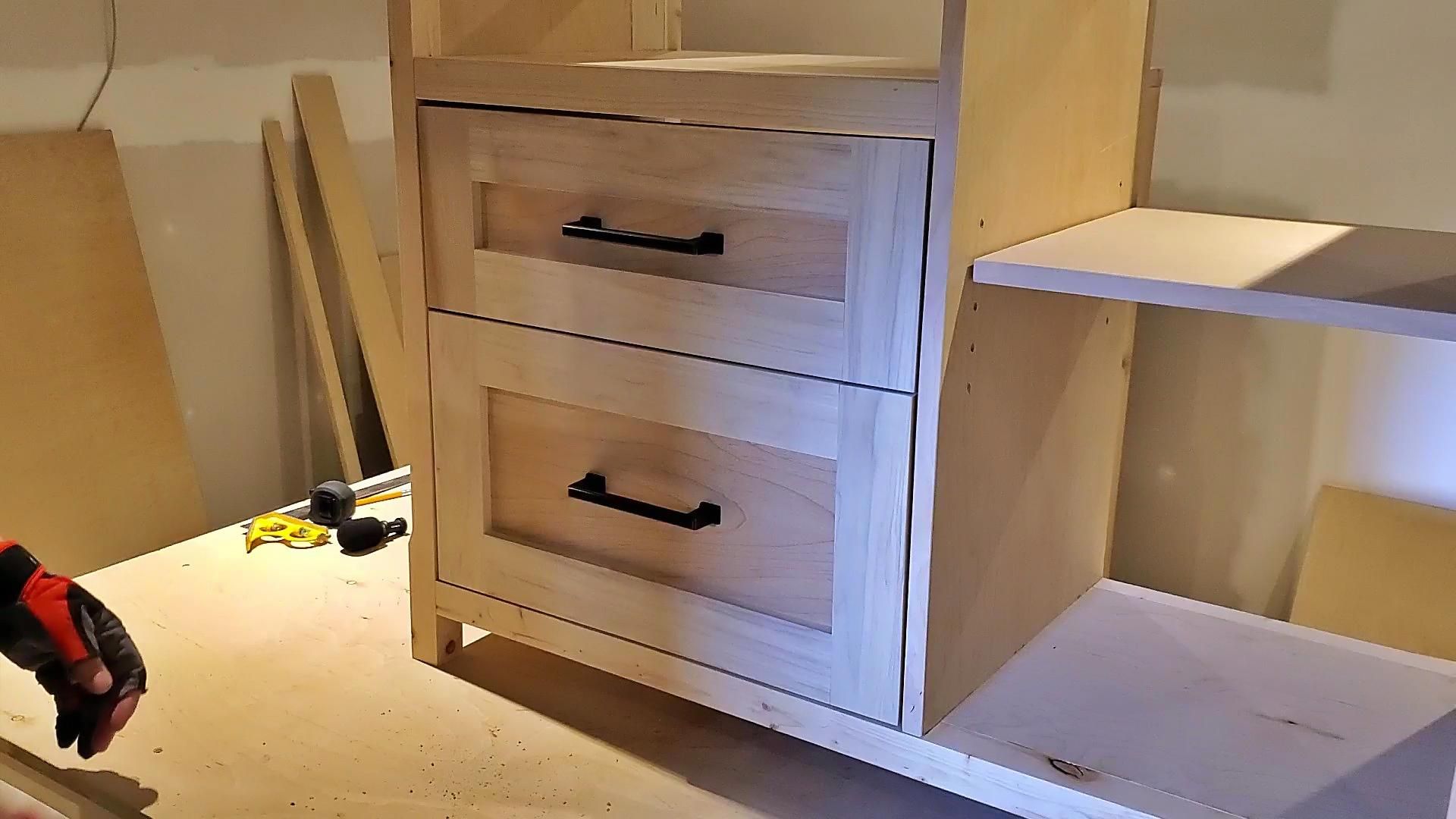Beginners Guide to Drawers. Measure, Cut, Assemble, Mount, Finish. No ...