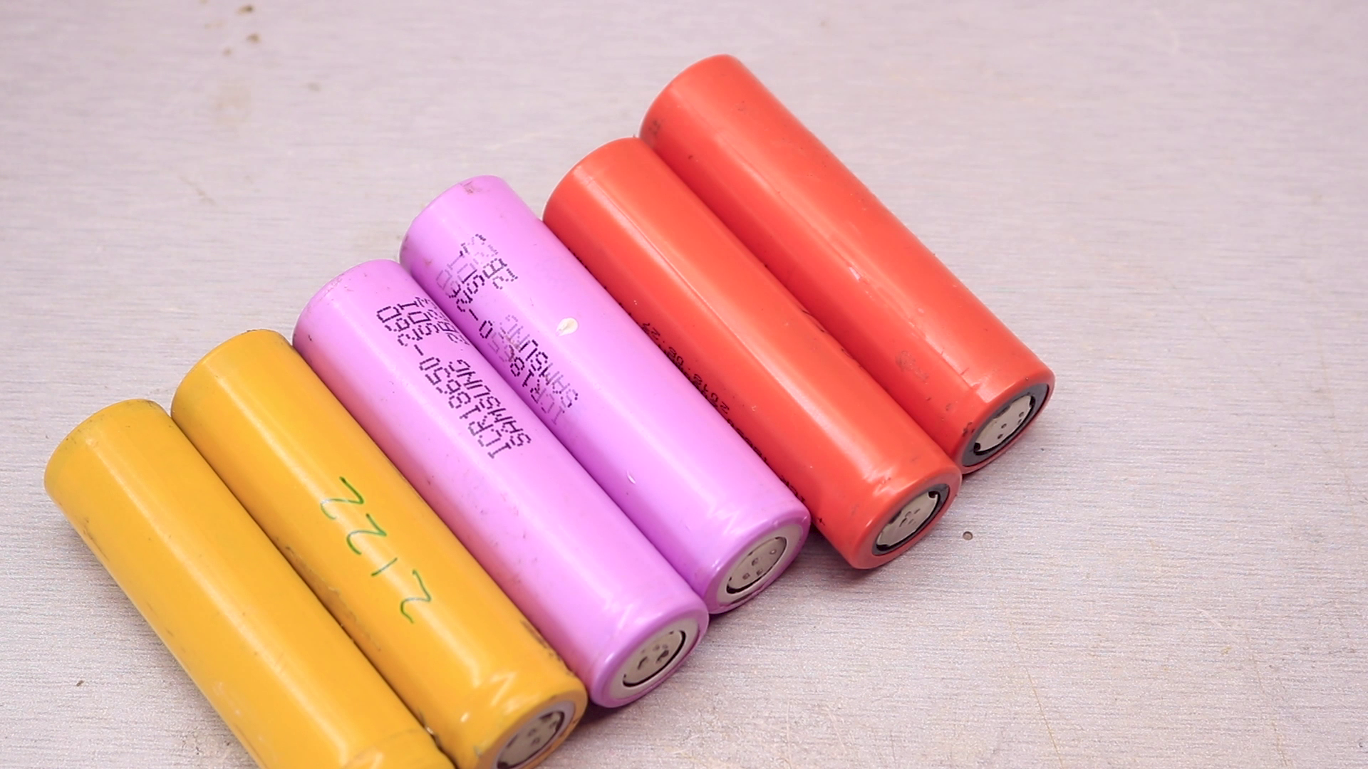 How to Make a 18650 Li-ion Battery Pack! : 7 Steps (with Pictures ...